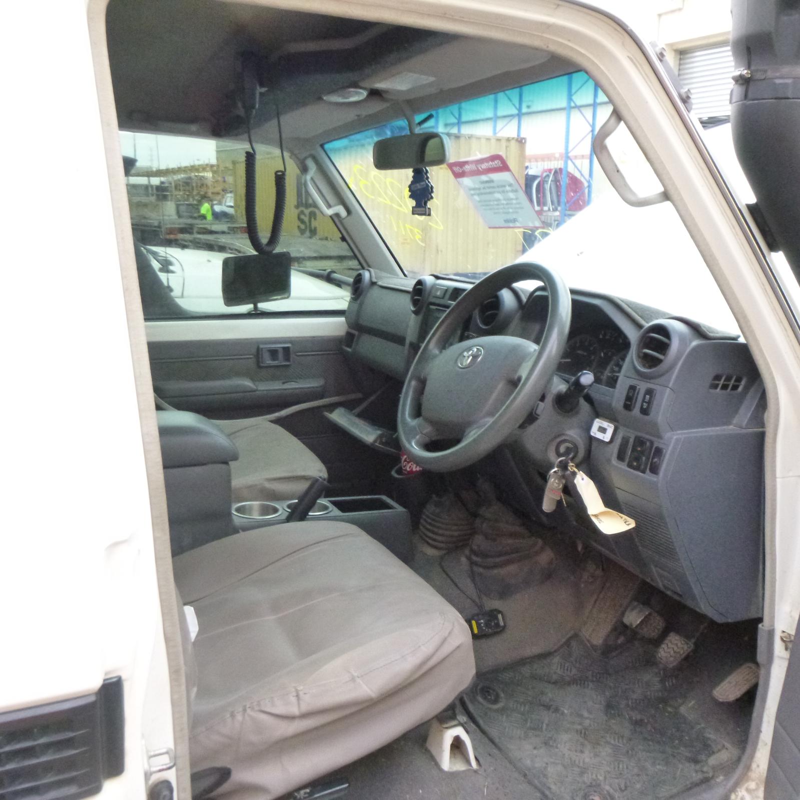 Stock 16940 Toyota landcruiser | 79 series (my07 update), cab chass/ute ...