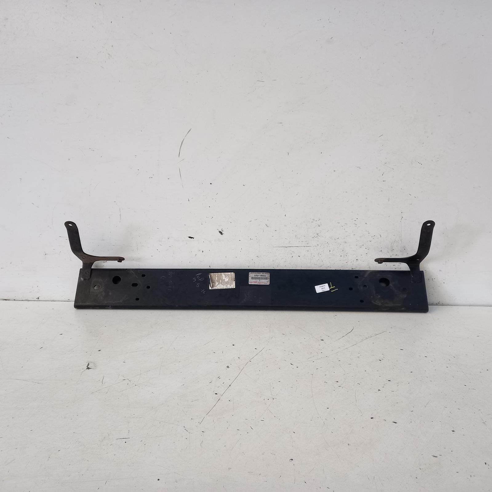 #453694, Used bar reinforcement/bracket front for 2013 hilux| main ...