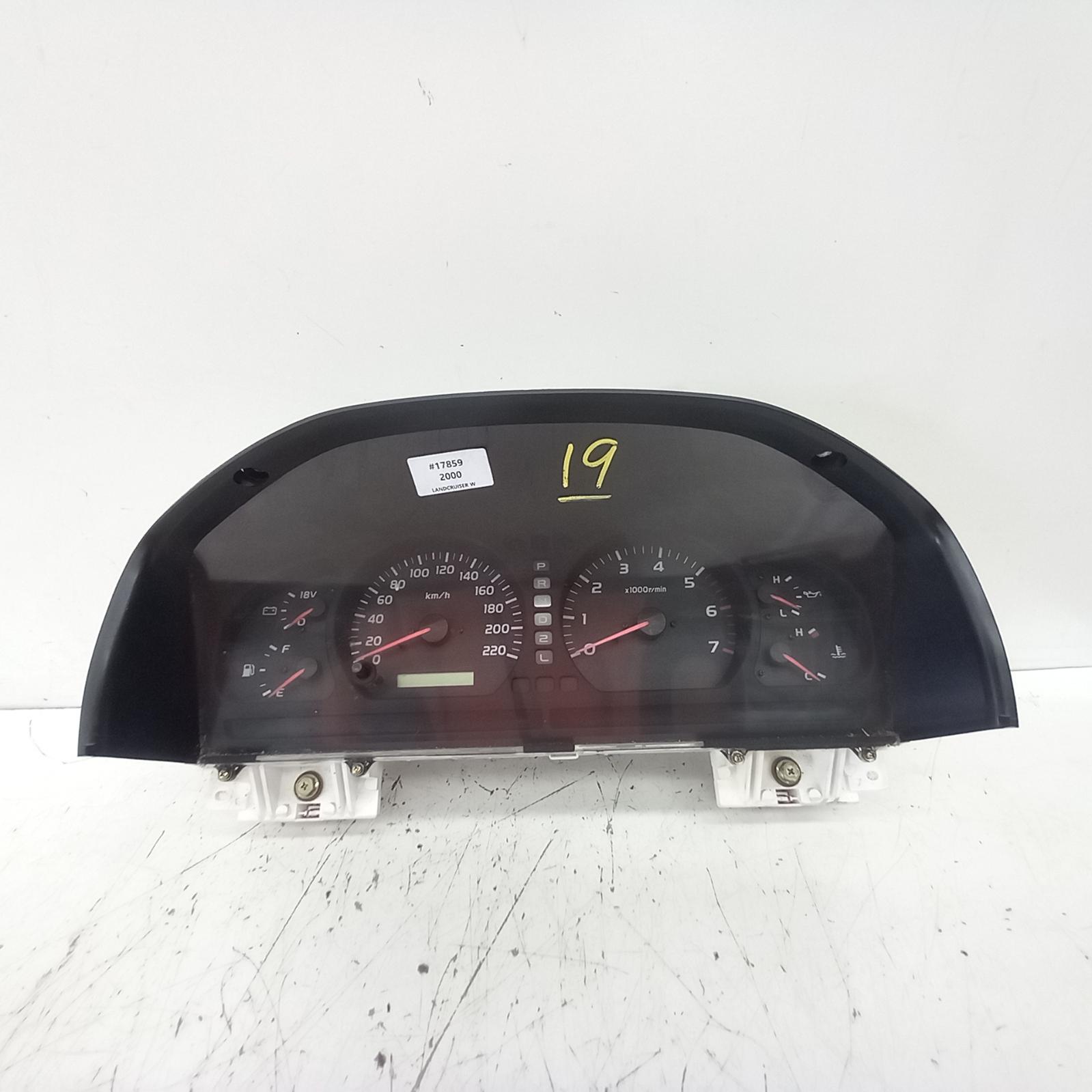 #468881, Used instrument cluster for 2000 landcruiser| 105 series ...