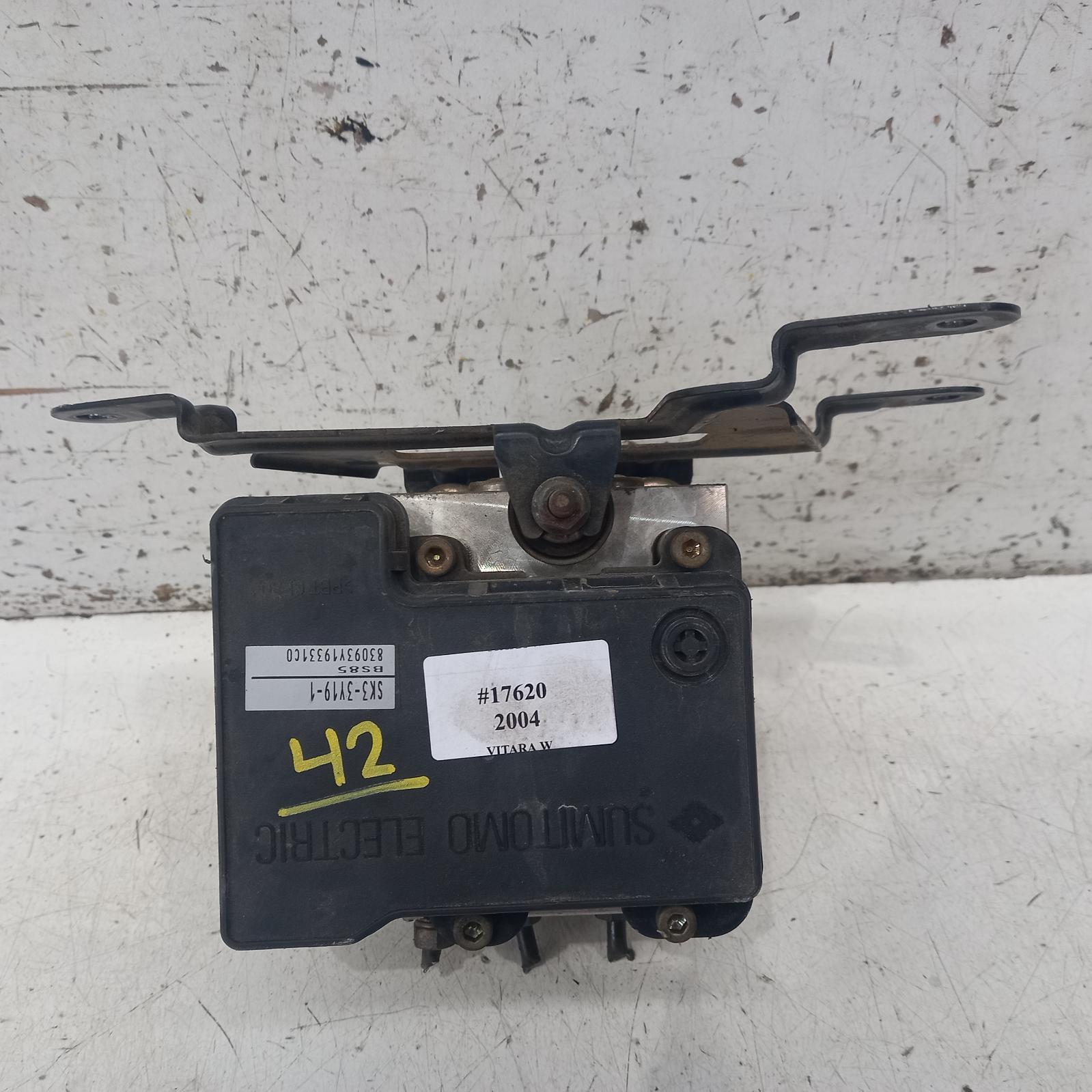 #471987, Used abs pump/modulator for 2004 vitara| p/n 65d2, 04/98-07/05