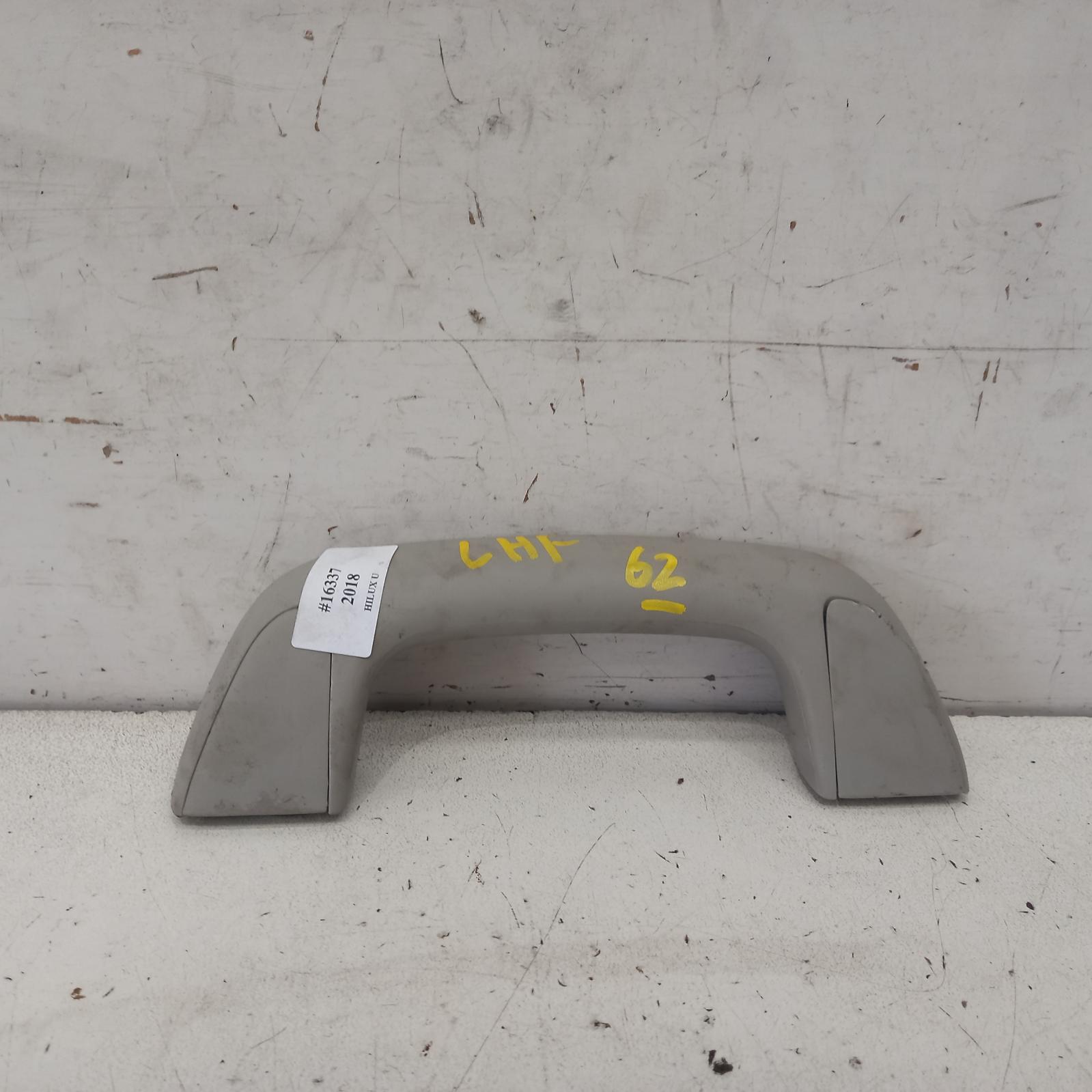 #488958, Used grab handle for 2018 hilux| 06/15-