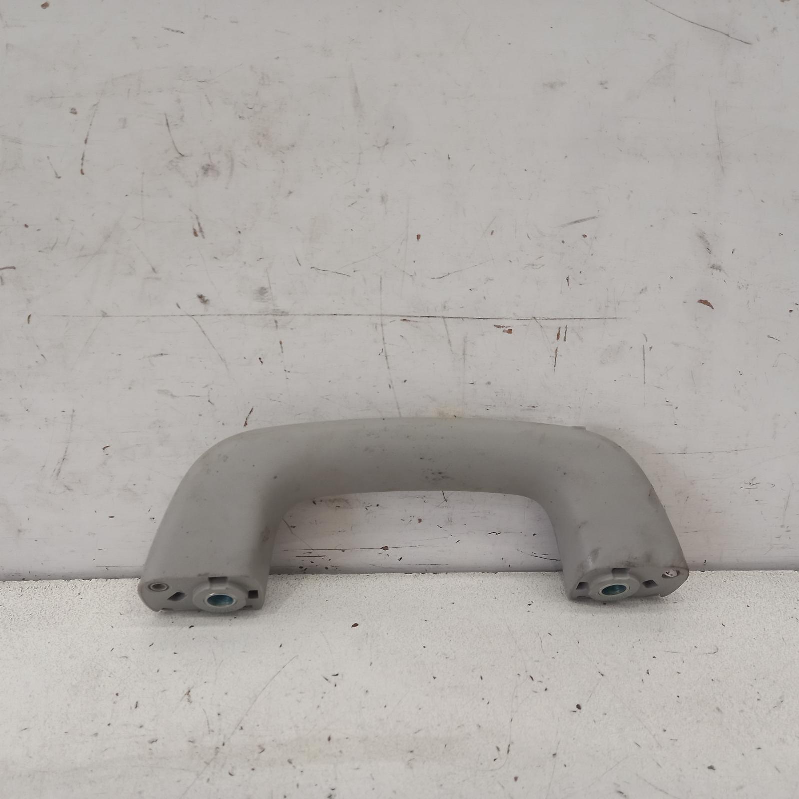 #488958, Used grab handle for 2018 hilux| 06/15-