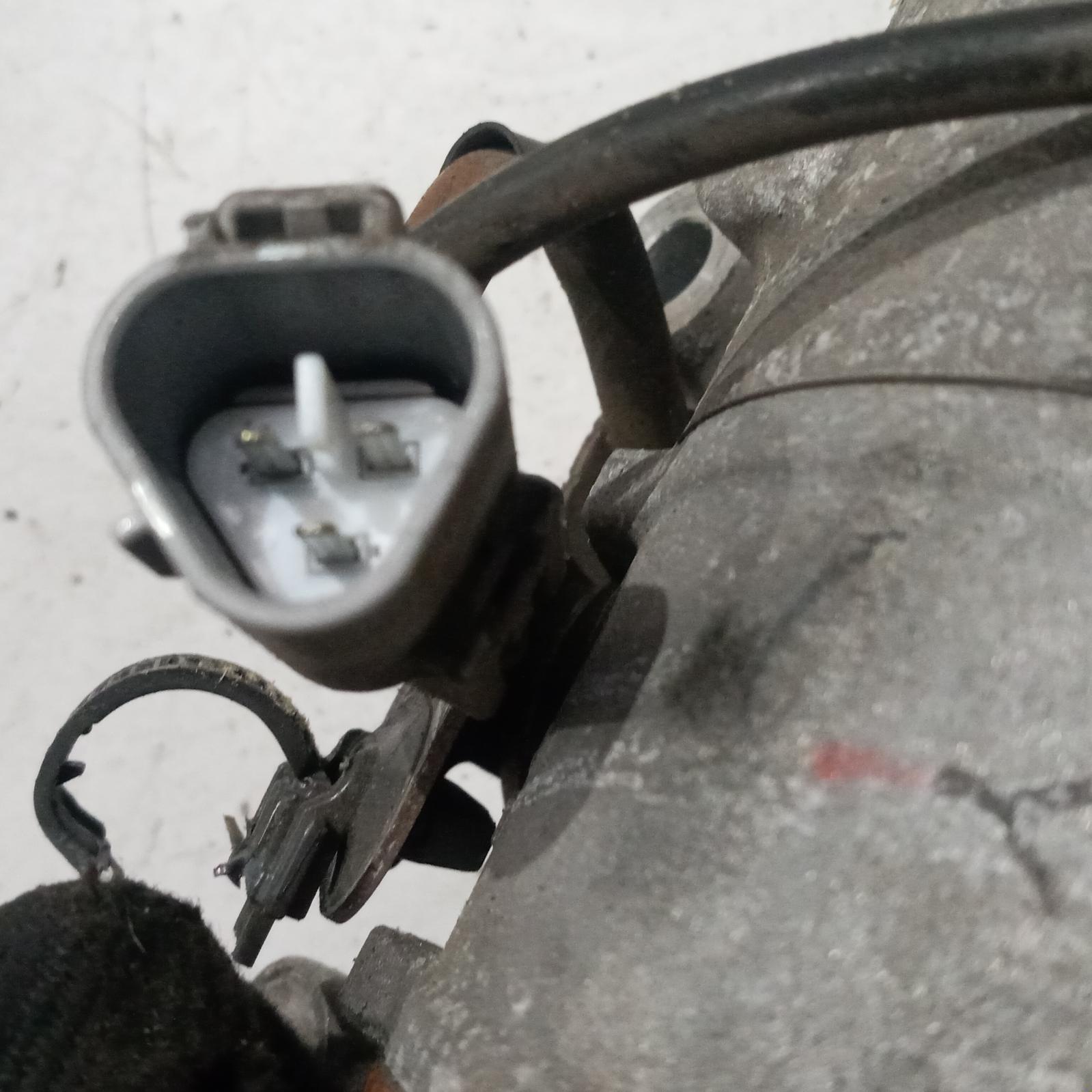 #521997, Used aircon compressor for 2020 hiace| 300 series, 2.8, diesel ...