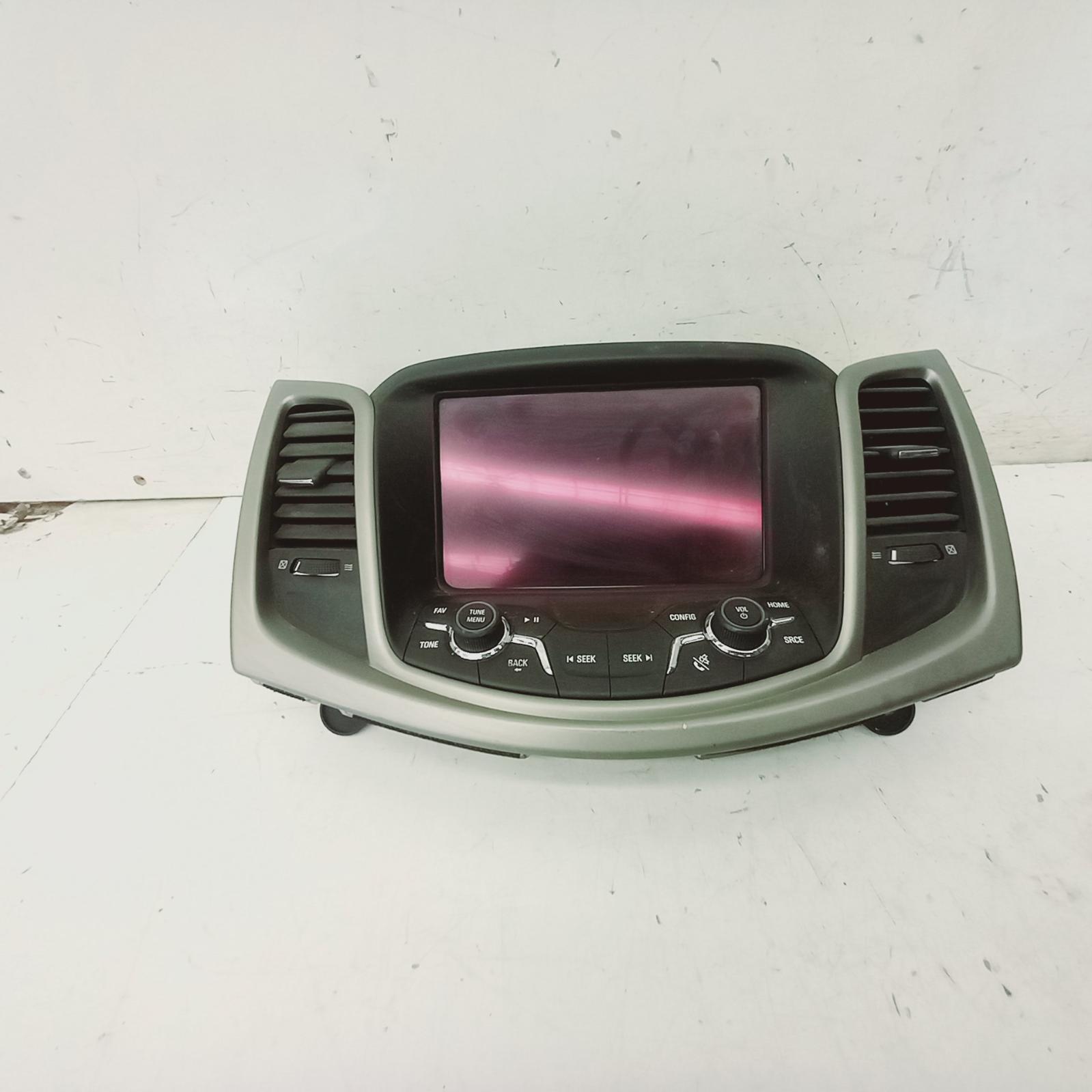#559571, Used stereo/head unit for 2014 commodore| display screen, 8in ...