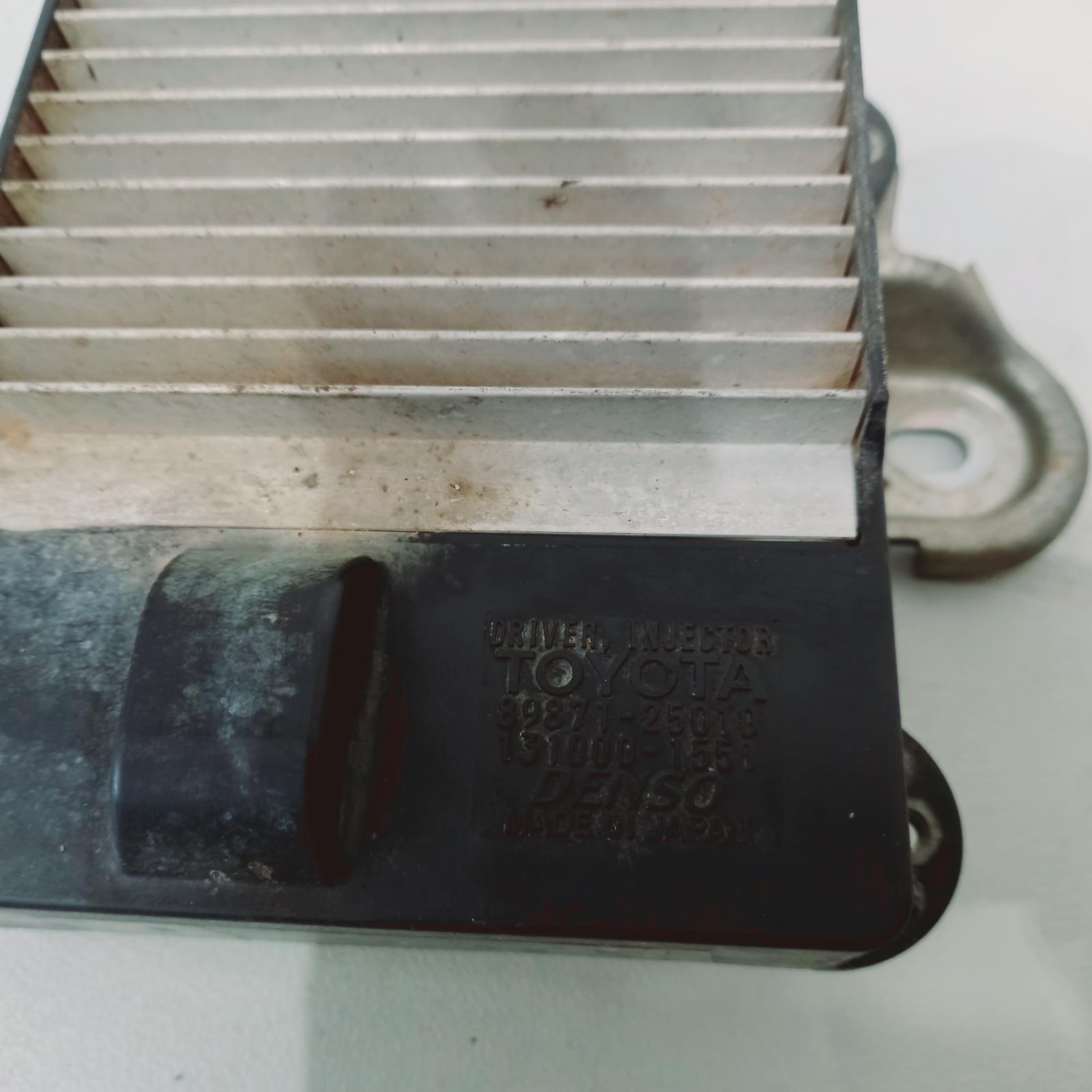 #569071, Used ecu for 2009 hilux| injector driver, p/n 8987125010, 02/ ...