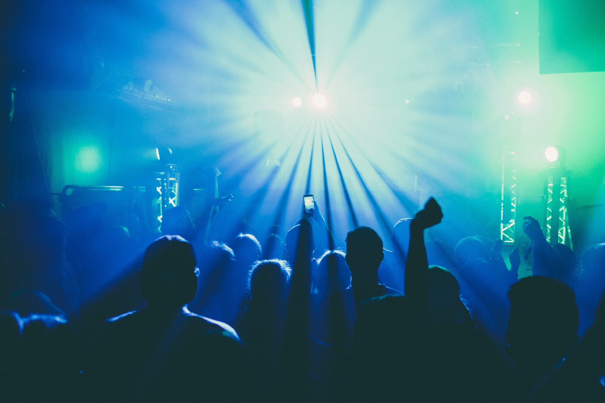 Stooki Sound - Villa | SAVETONIGHT