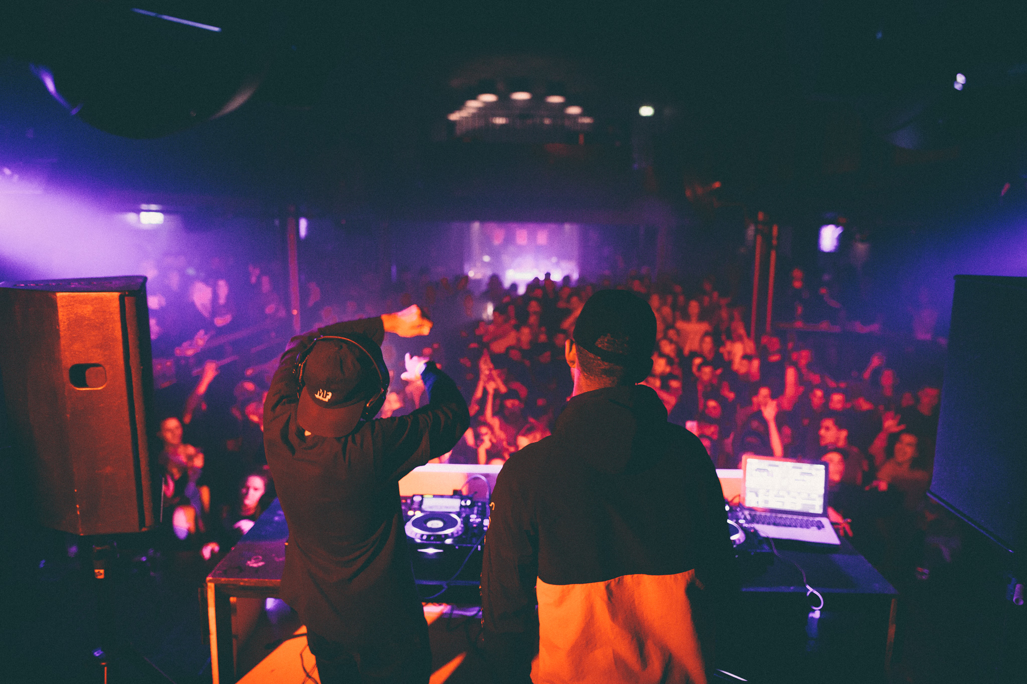 Stooki Sound - Villa | SAVETONIGHT