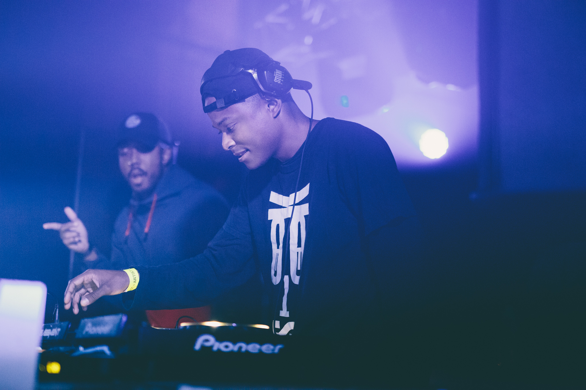 Stooki Sound - Villa | SAVETONIGHT