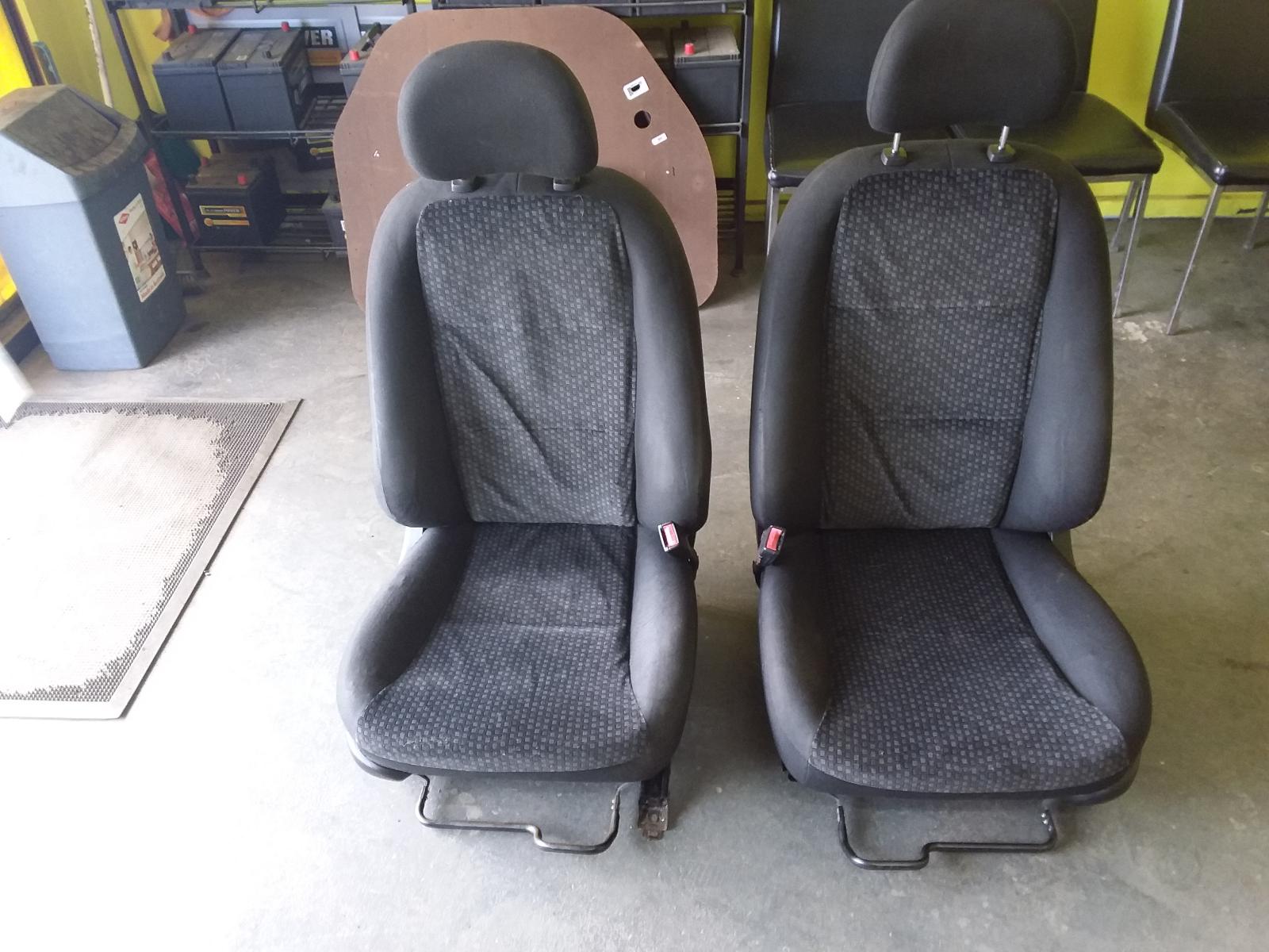 Front Seat Commodore Holden 2005