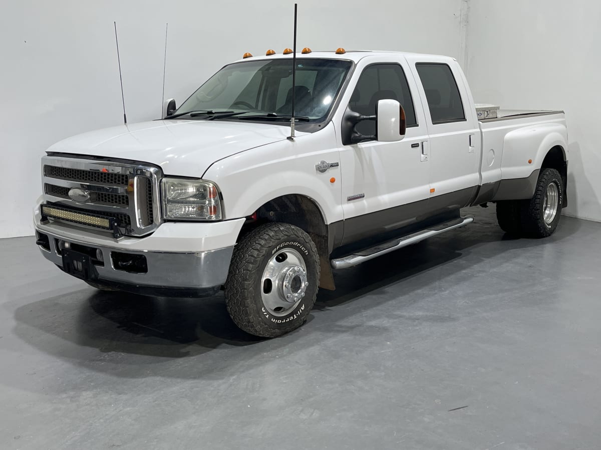 2005 Ford F350 King Ranch SuperCrew - Slattery Auctions