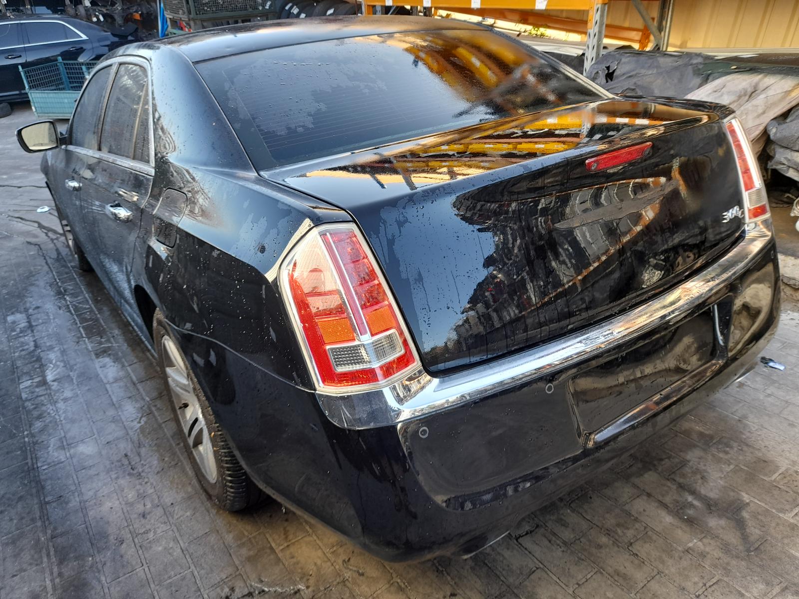 Air Cleaner Duct/Hos 300c Chrysler 2013