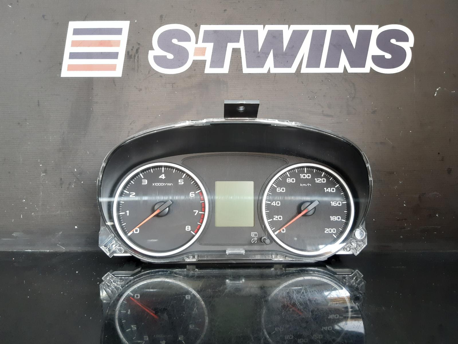 Instrument Cluster Triton Mitsubishi 2017