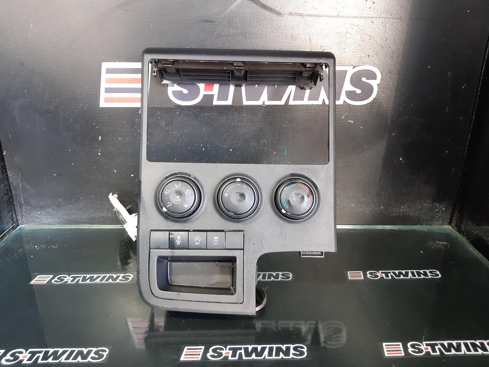 Heater/Ac Controls Hiace Toyota 2021