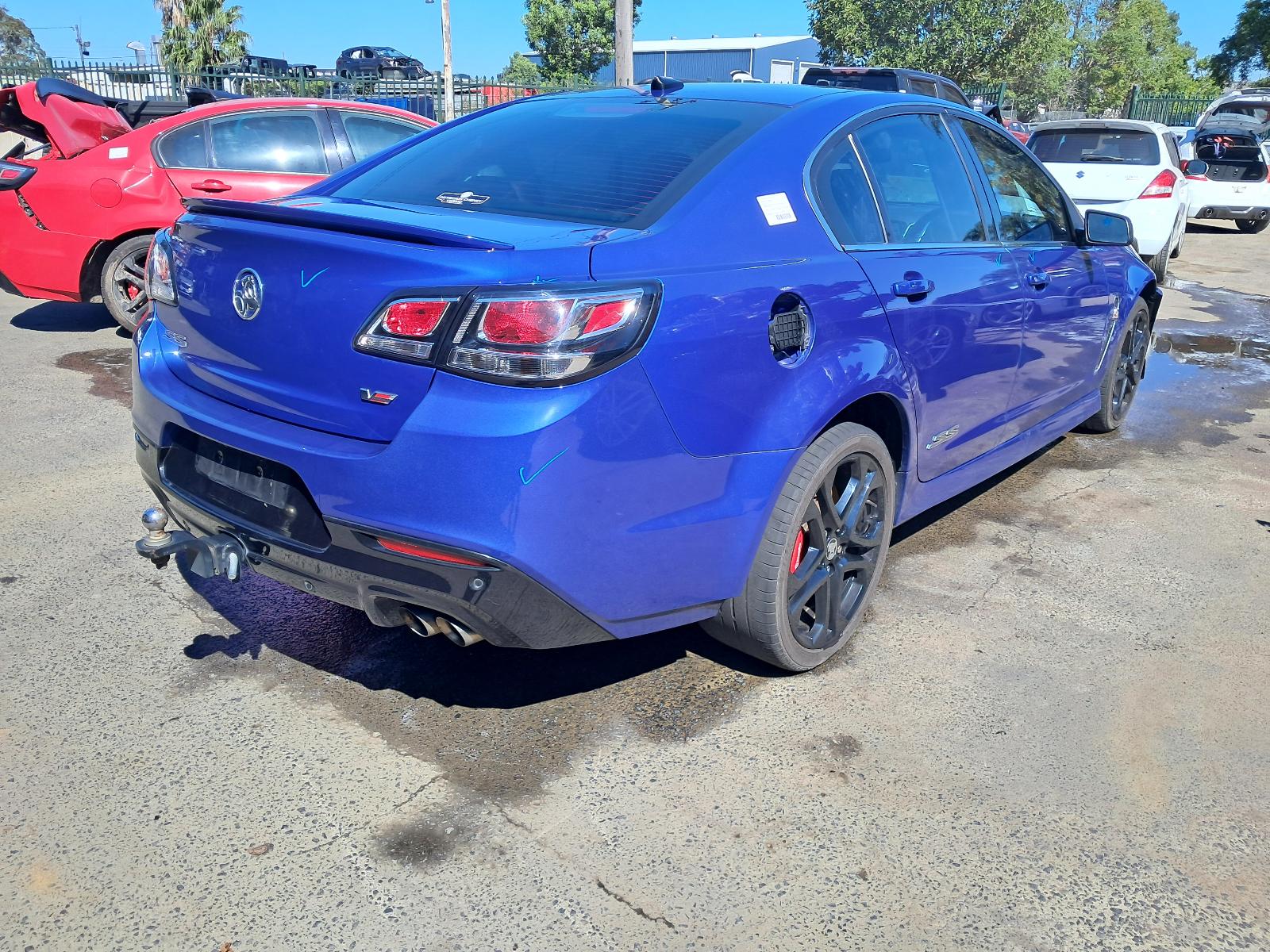 Console Commodore Holden 2016