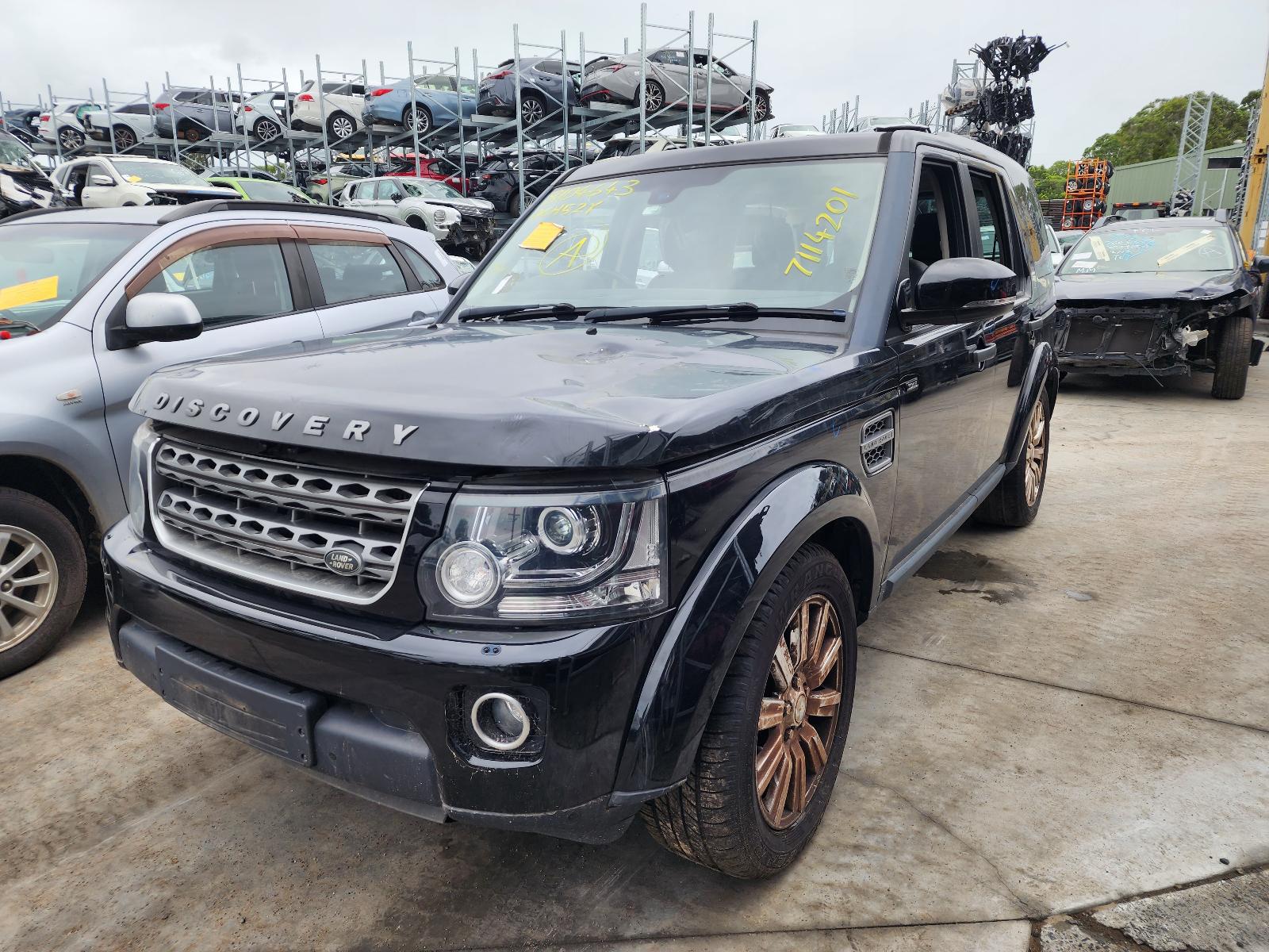 Left Rear Hub Assembly Discovery Land Rover 2015