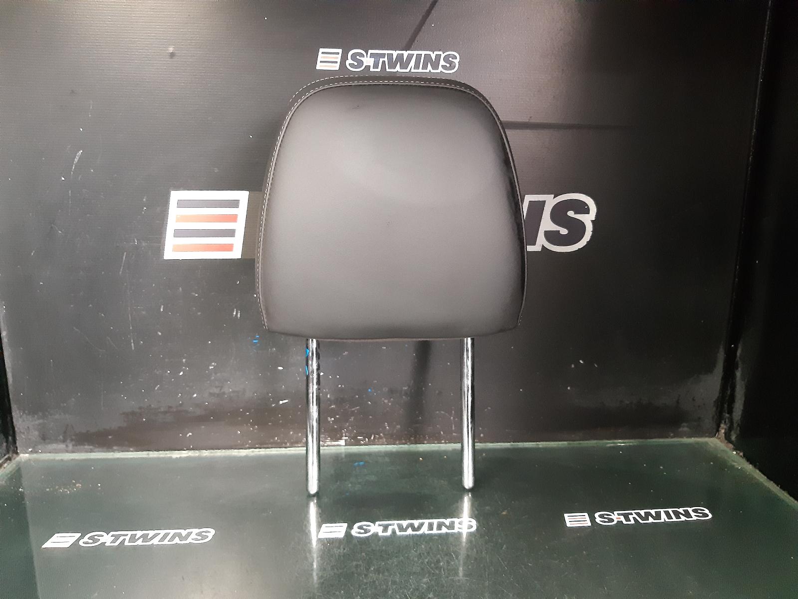Headrest Commodore Holden 2014