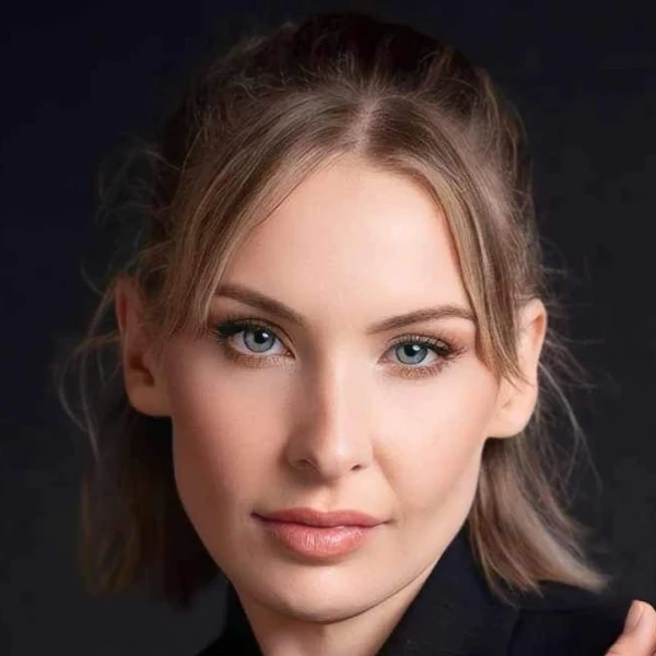 Book Actors, Models, Influencers, Photographers & More - The Right Fit