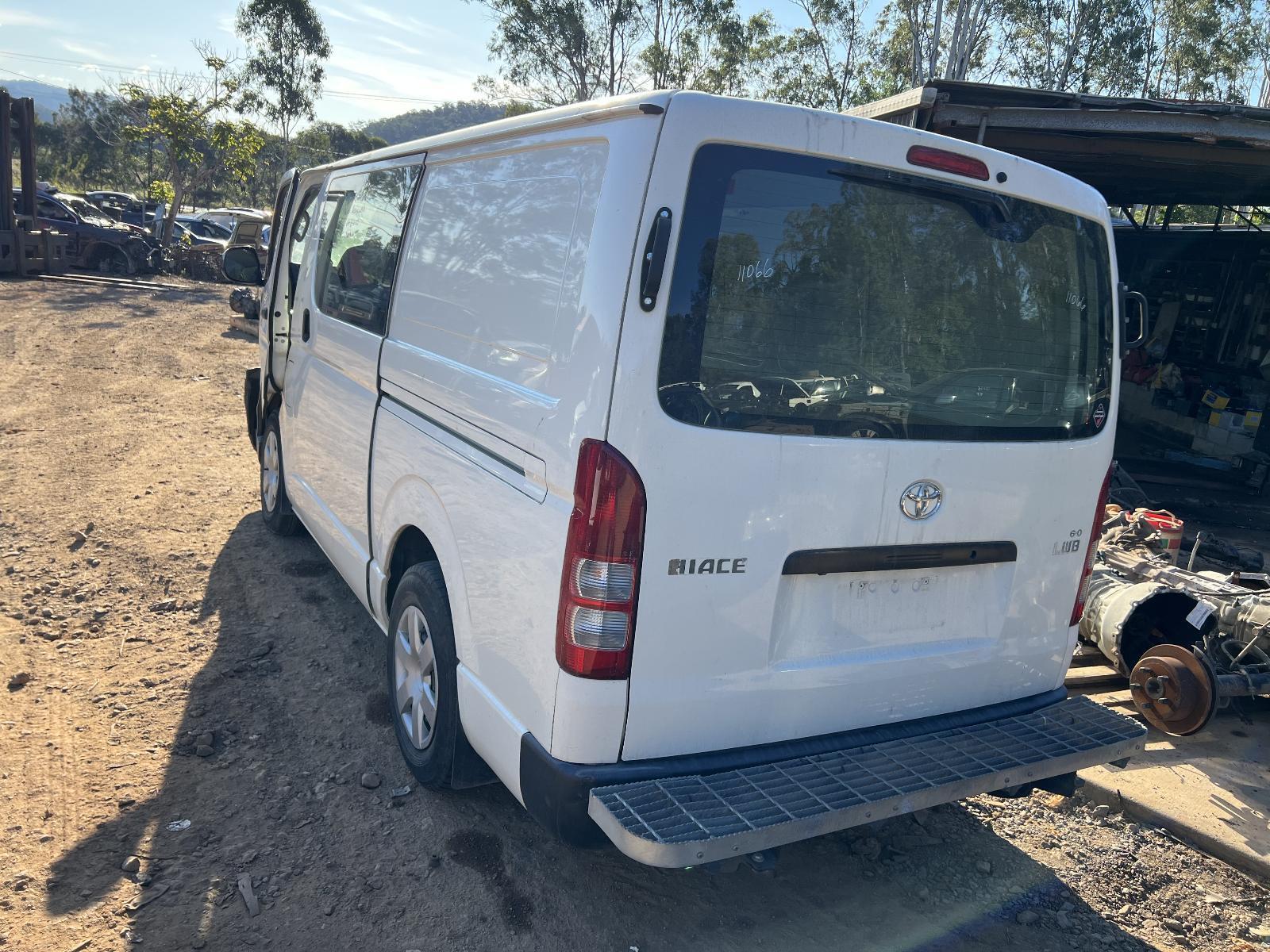 Battery Terminal Hiace Toyota 2017