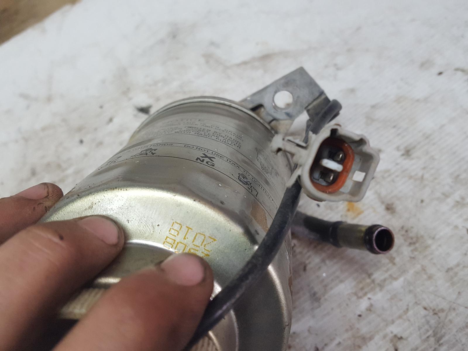 Fuel Filter Housing Landcruiser Toyota 2002