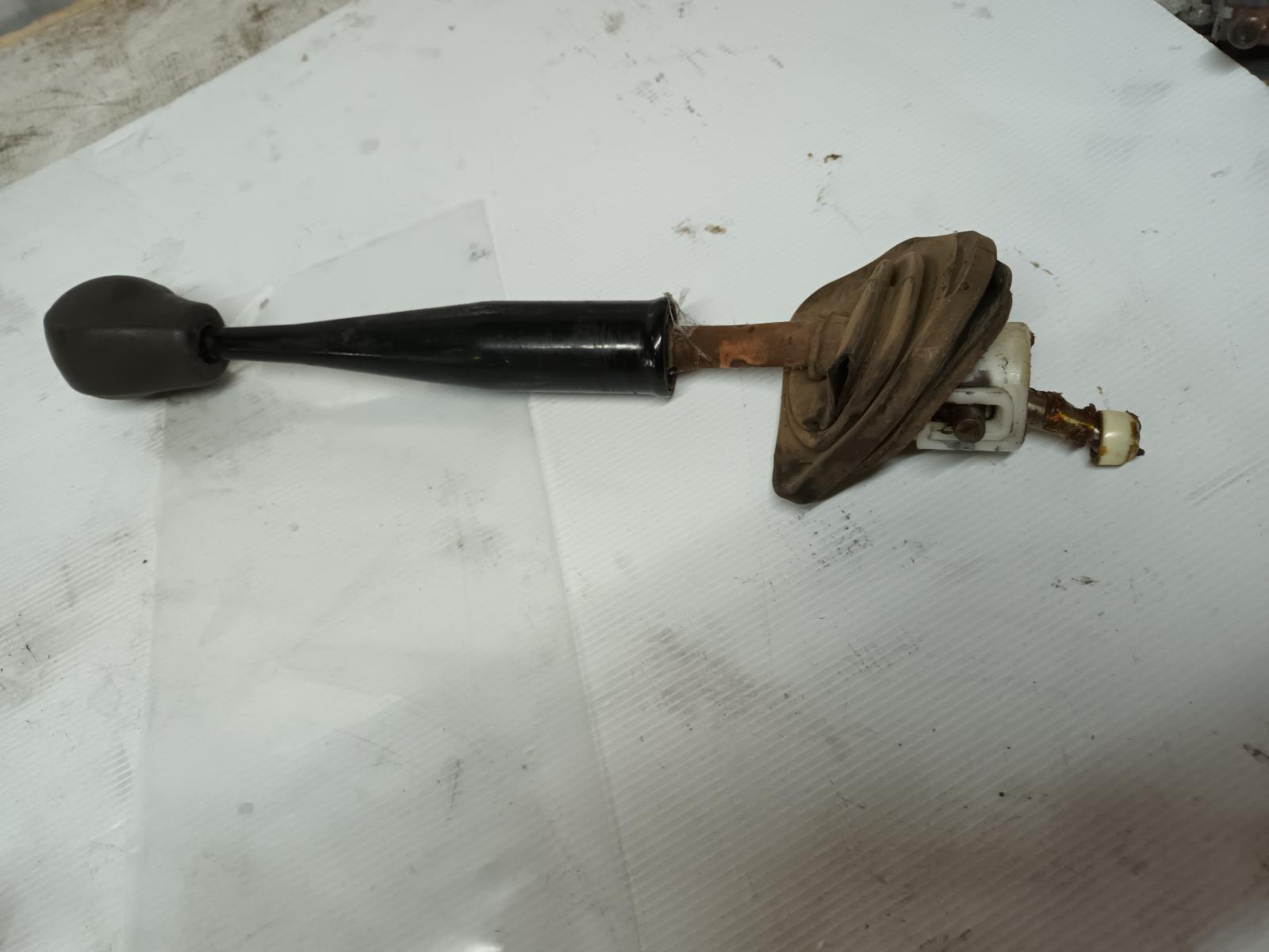 Gear Stick/Shifter Rodeo Holden 1996