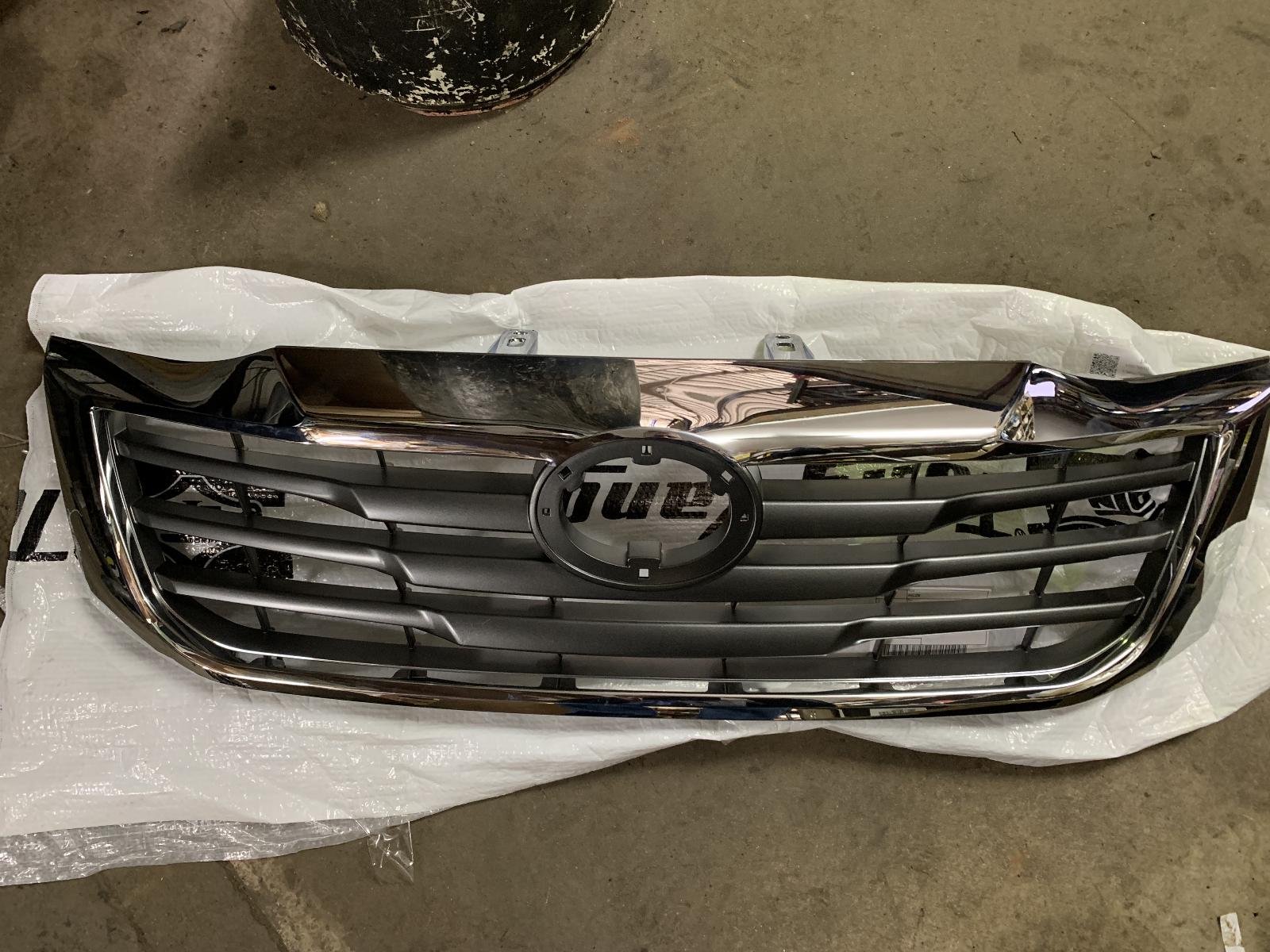 Grille Hilux Toyota 2010