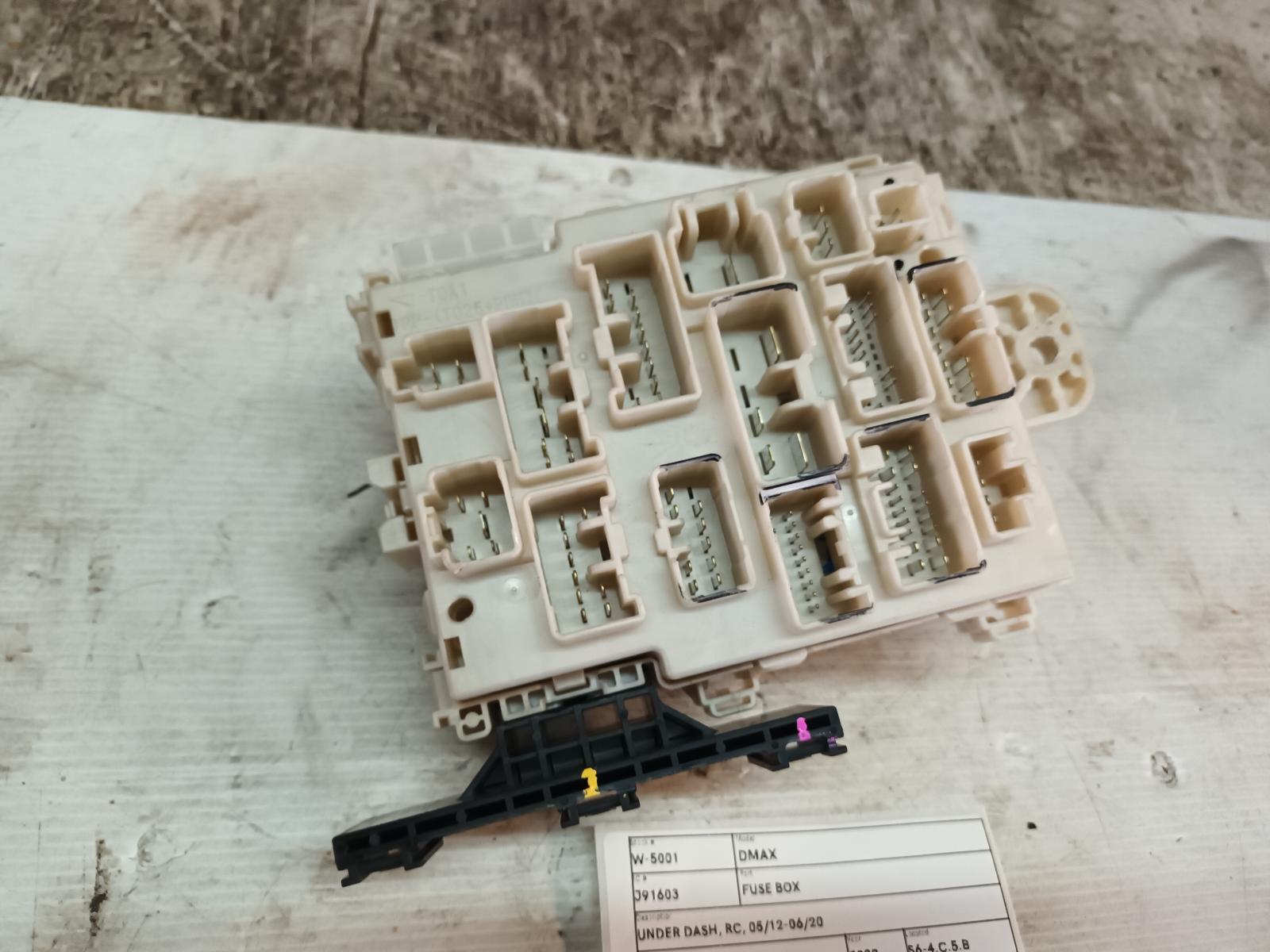 Fuse Box Dmax Isuzu 2020