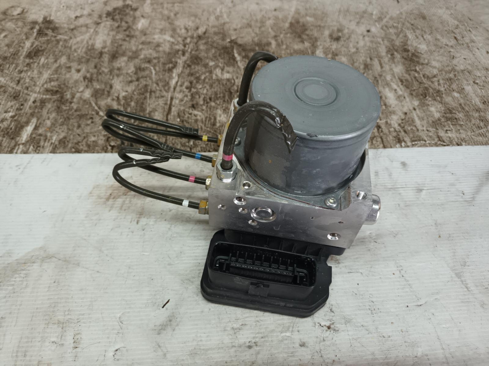 Abs Pump/Modulator Dmax Isuzu 2020