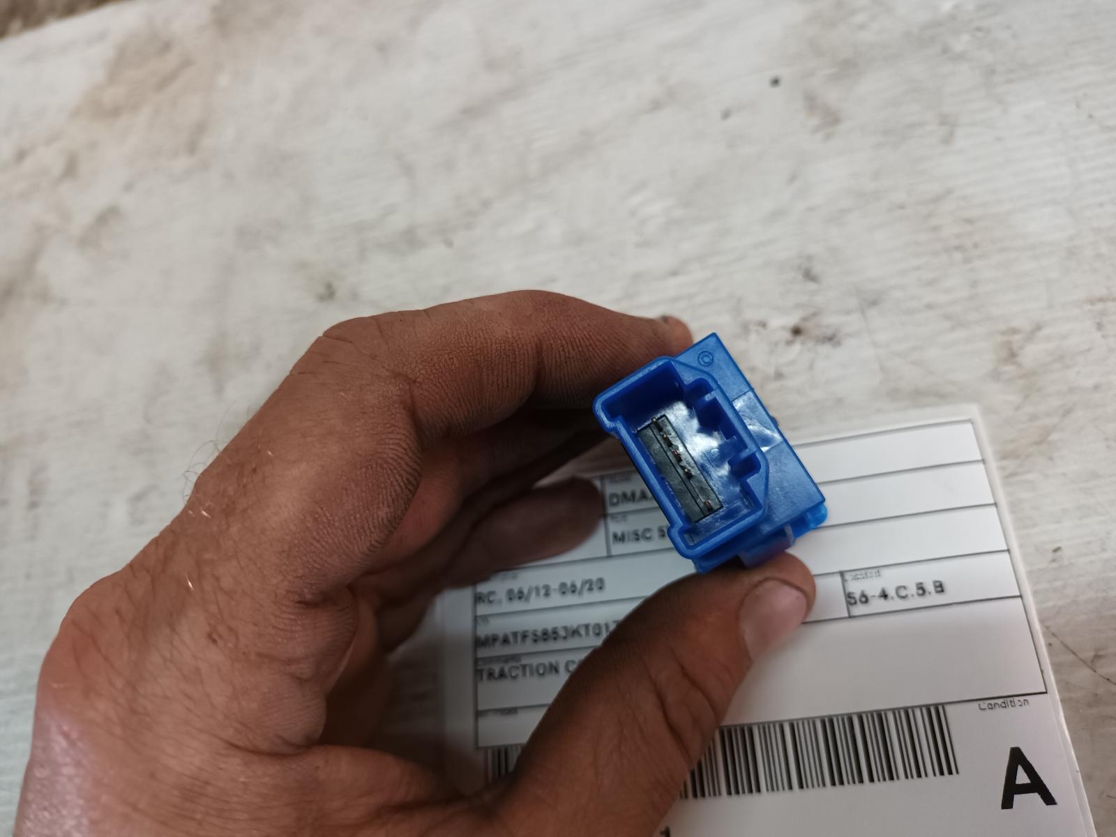 Misc Switch/Relay Dmax Isuzu 2020
