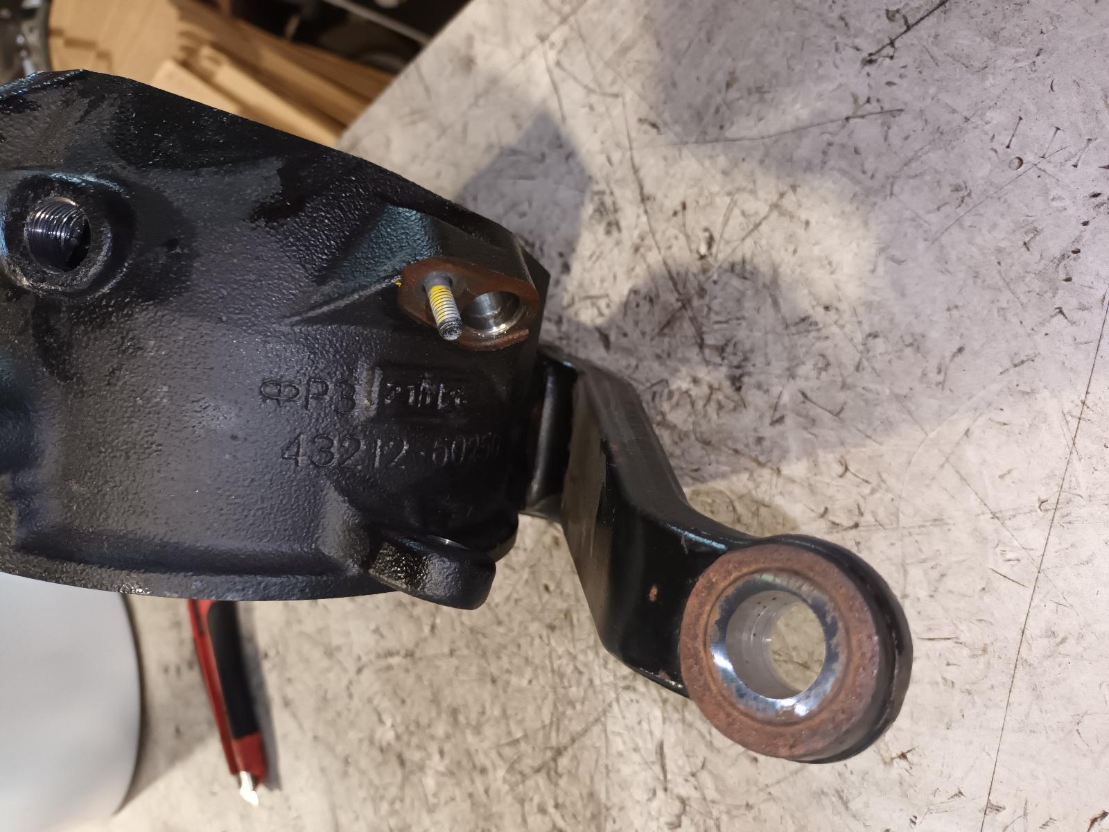 Swivel Hub Landcruiser Toyota 2022