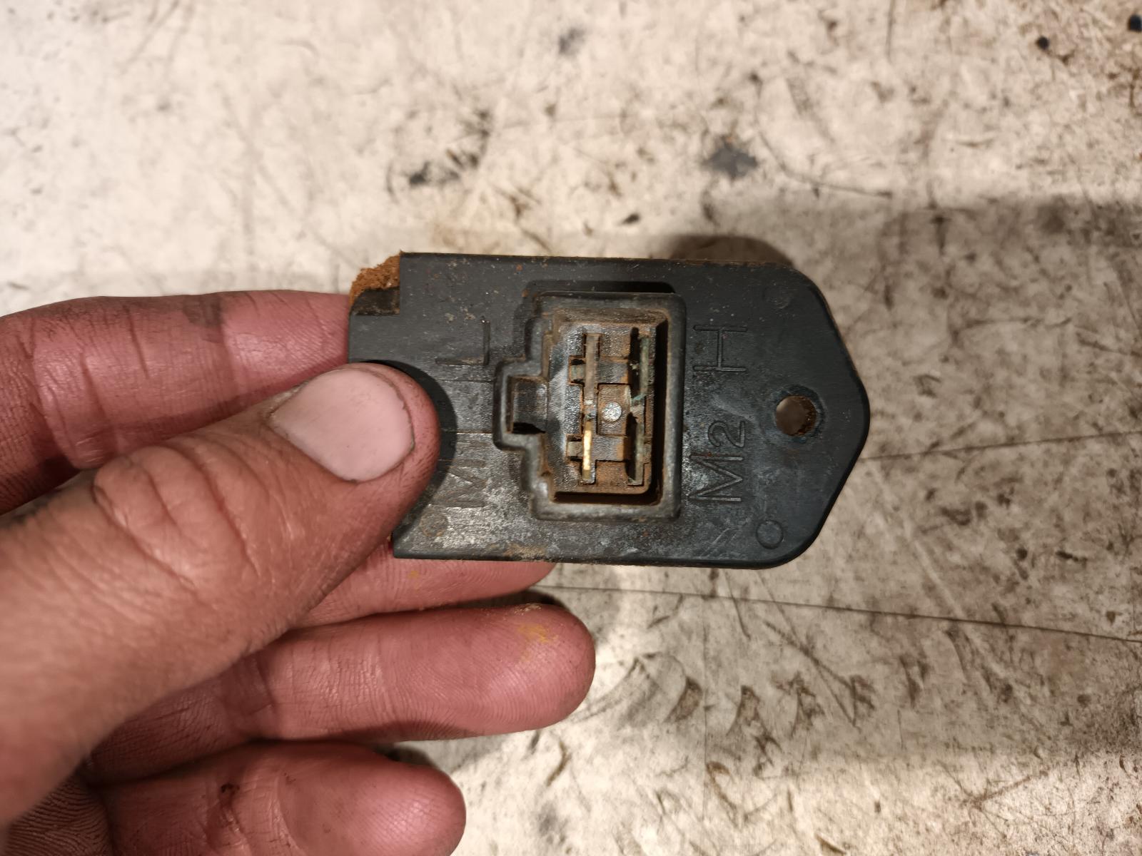 Fan Speed Resistor Landcruiser Toyota 2004