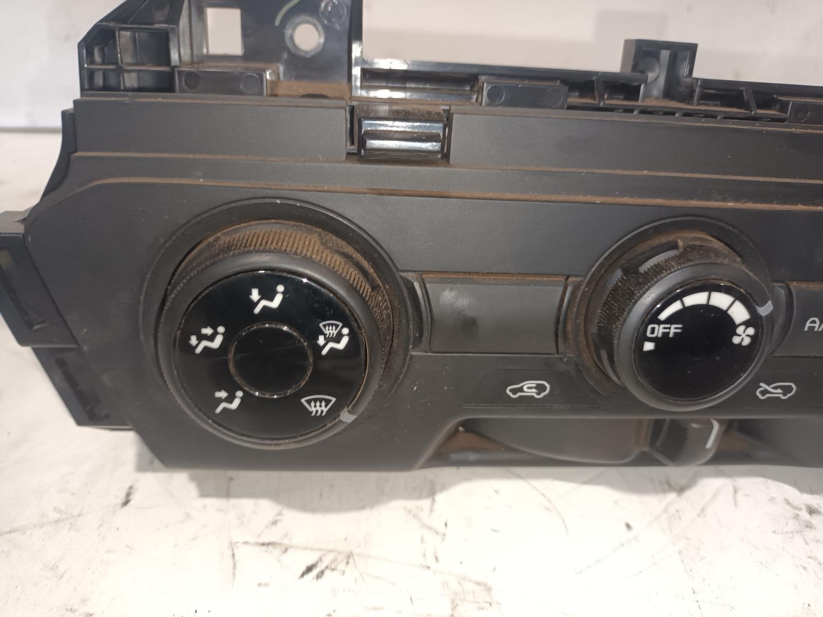 Heater/Ac Controls Dmax Isuzu 2021