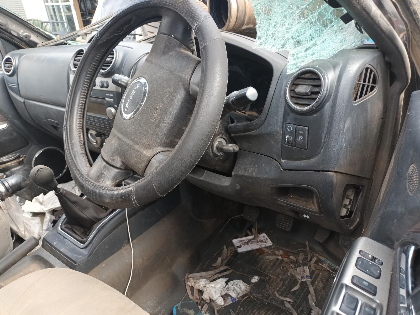 Clock Dmax Isuzu 2011