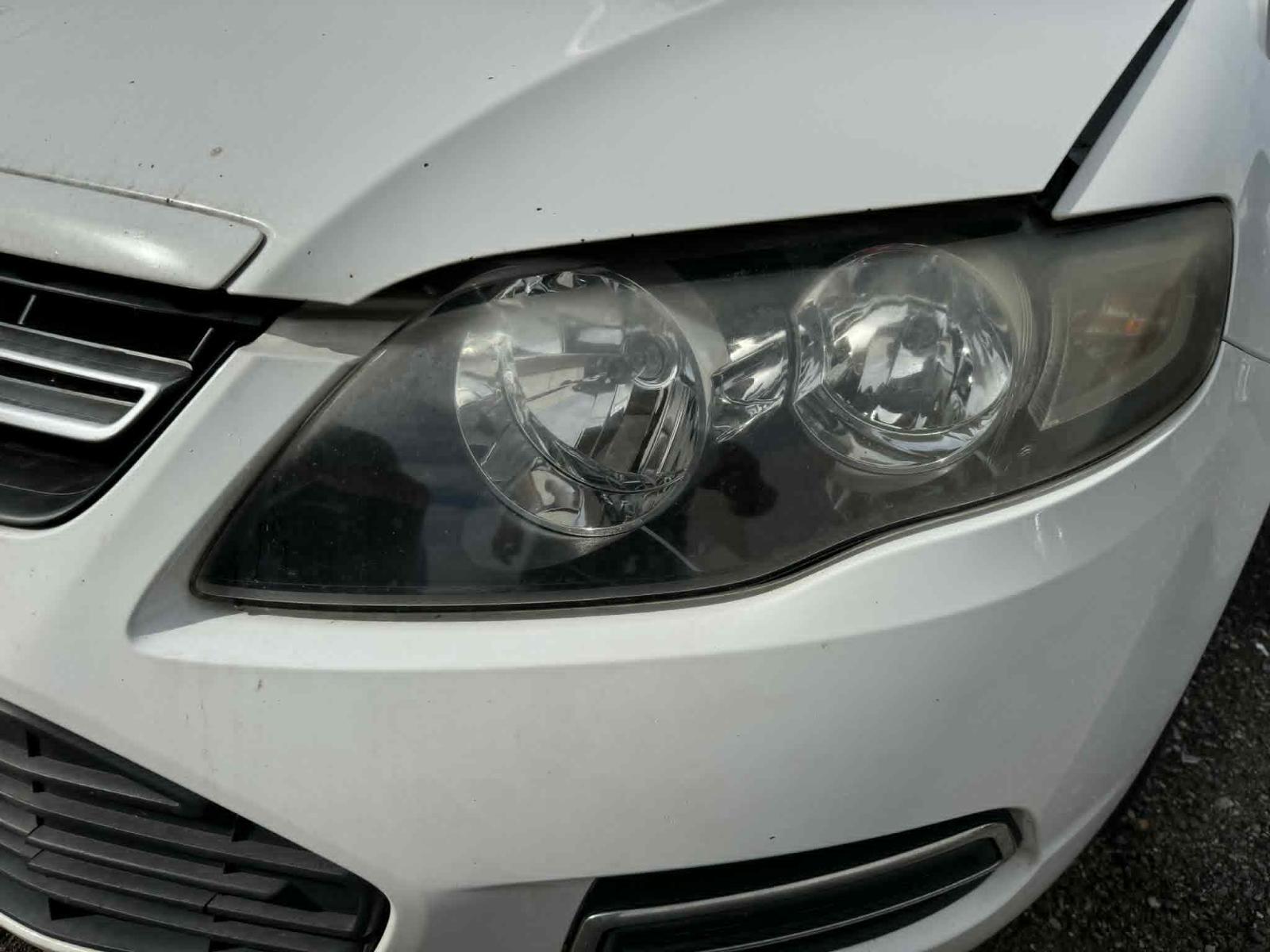 Bonnet Falcon Ford 2012