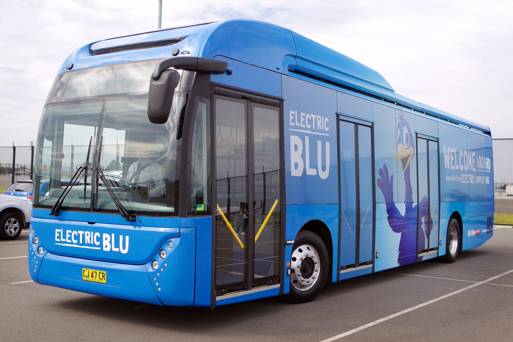 Sydney Airport goes green with Electric Blu bus - techAU