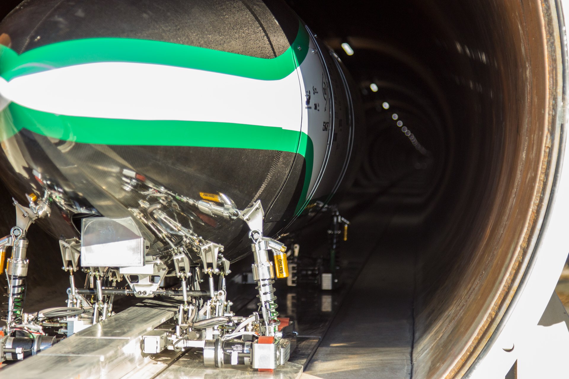 SpaceX Hyperloop Pod competition is underway - techAU