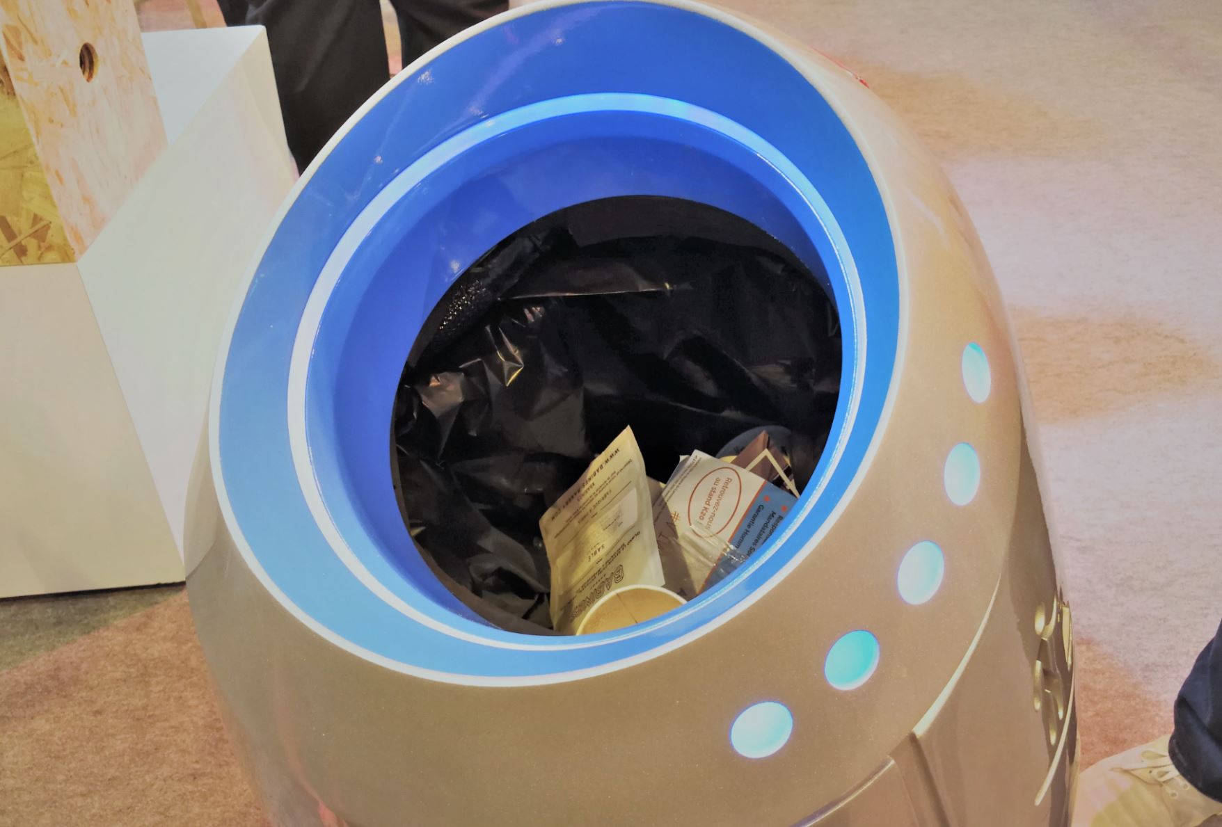 This robot rubbish bin comes to you instead - techAU