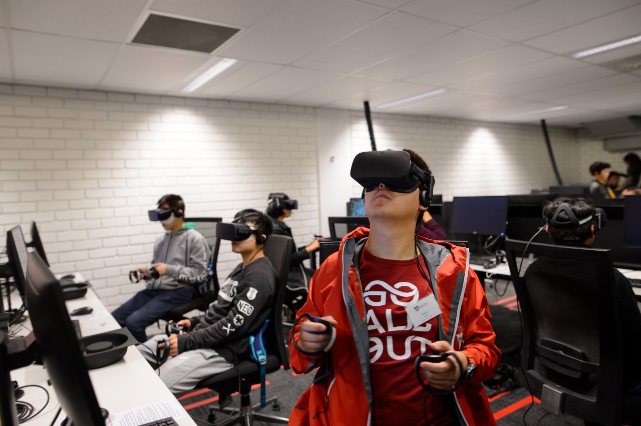 Sydney University just opened the biggest education VR lab for students ...