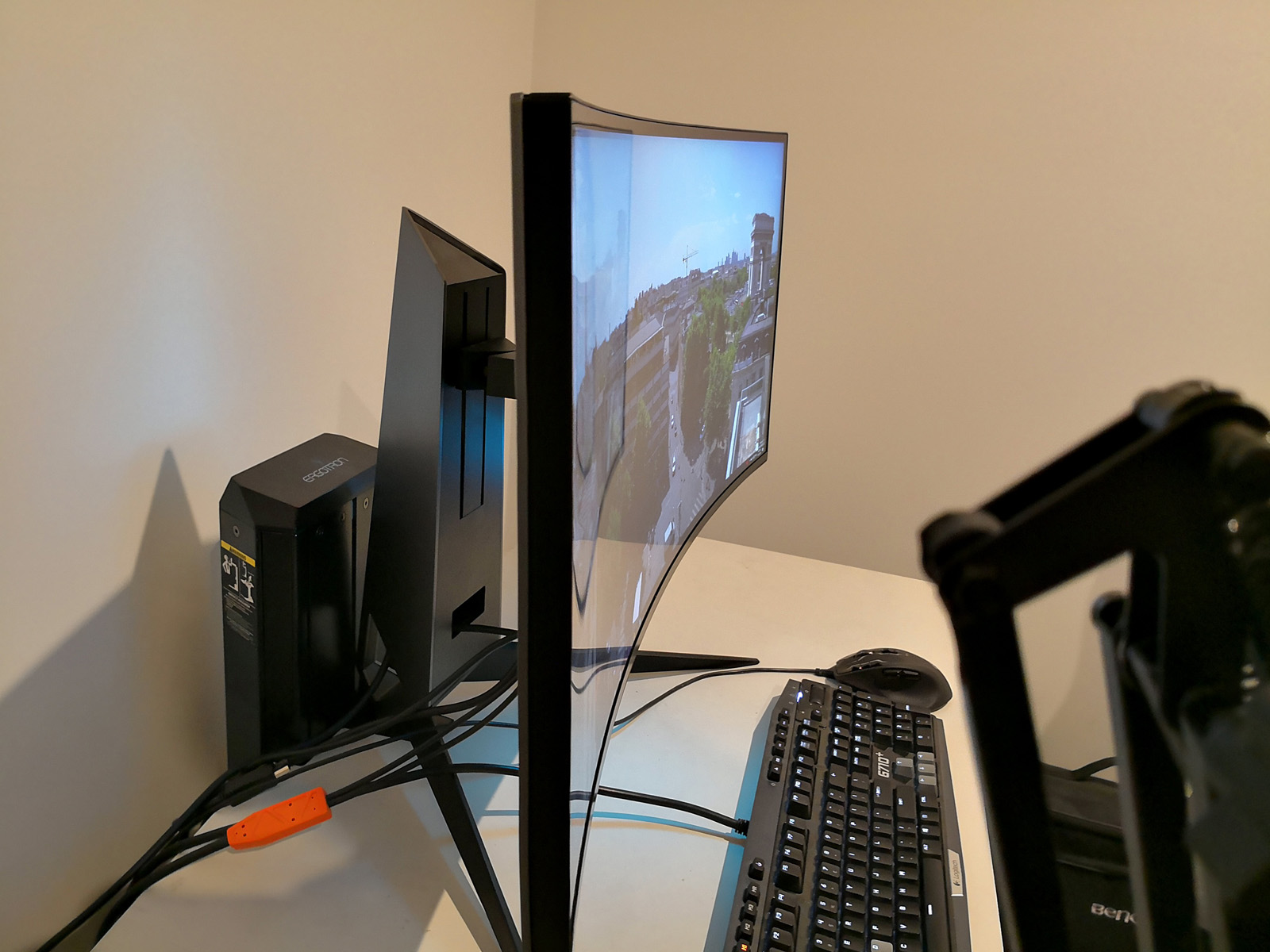 Review: Alienware 34" Curved Gaming Monitor with G-sync - techAU