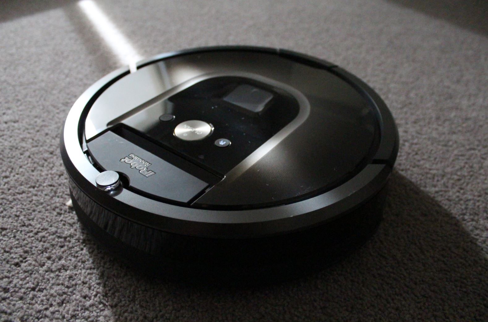 iRobot Roomba now works with Google Home, Amazon Alexa and IFTTT - techAU