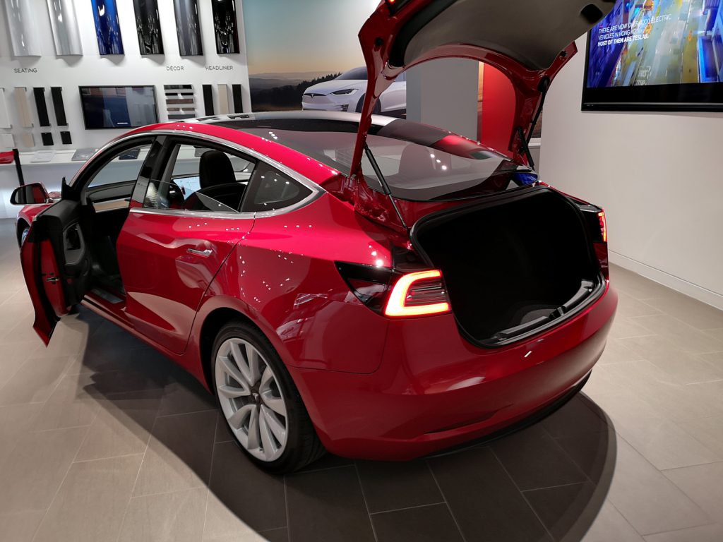 Visiting the Tesla Model 3 in Chadstone was revealing - techAU