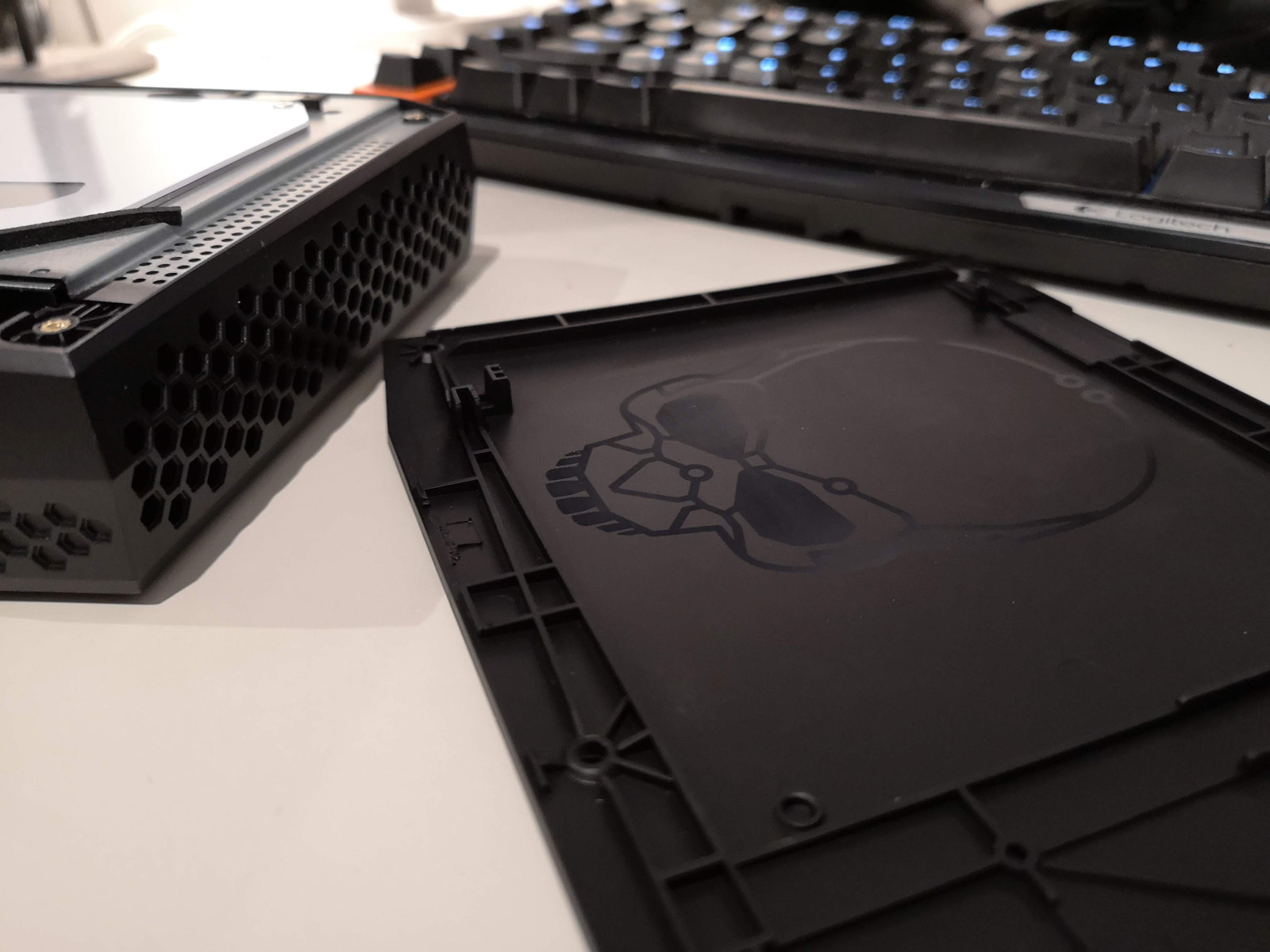 Review: Intel NUC (NUC8i7HVK) the portable PC with ports for days - techAU