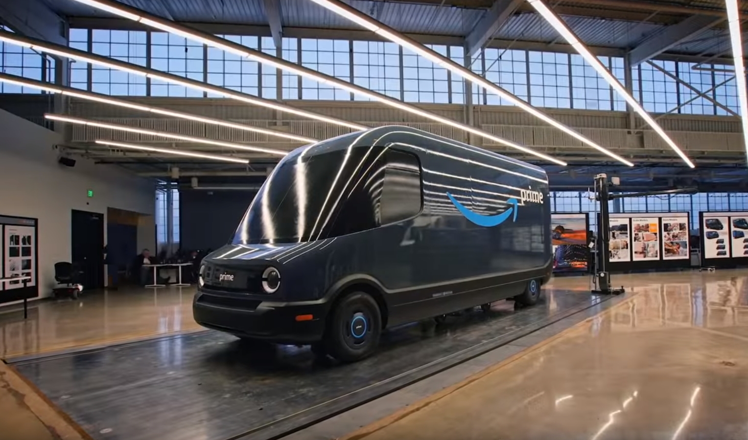 Amazon using Rivian's expertise to build 100,000 EVs - techAU