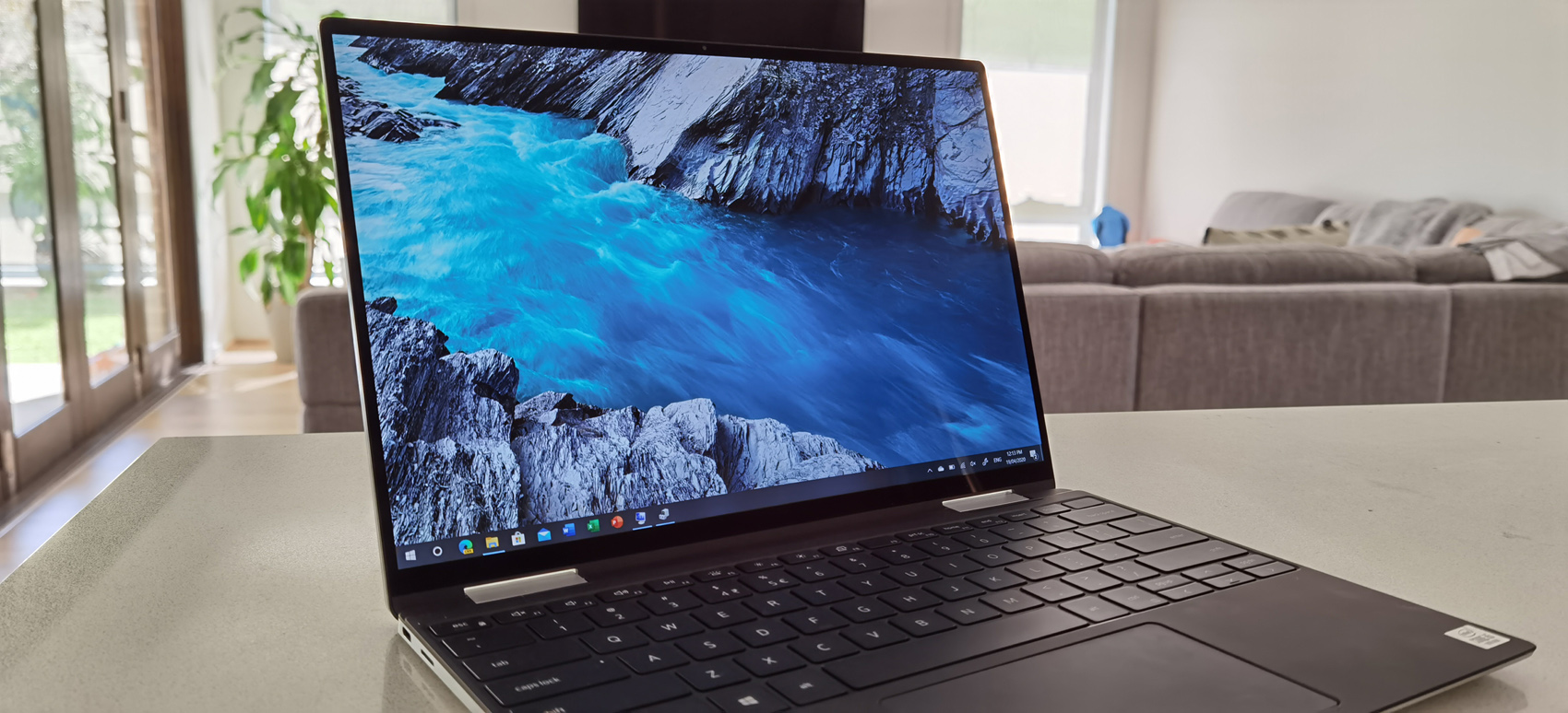 Review: Dell XPS 13" 2-in-1 convertible laptop - techAU