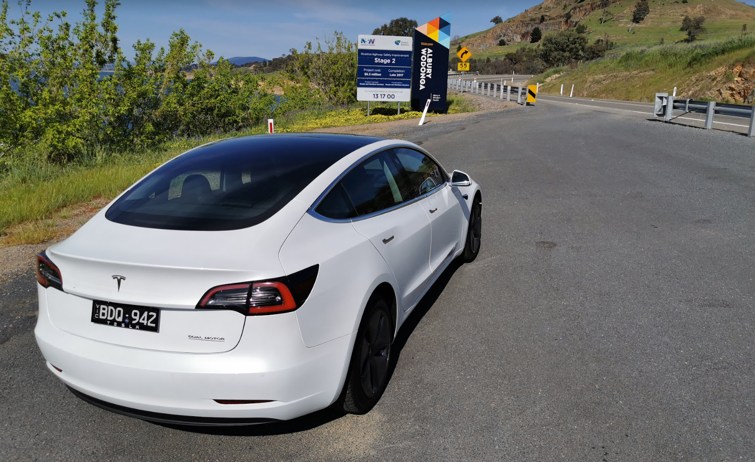 Tesla's FSD beta is getting a wider release in 2 weeks, just in time ...