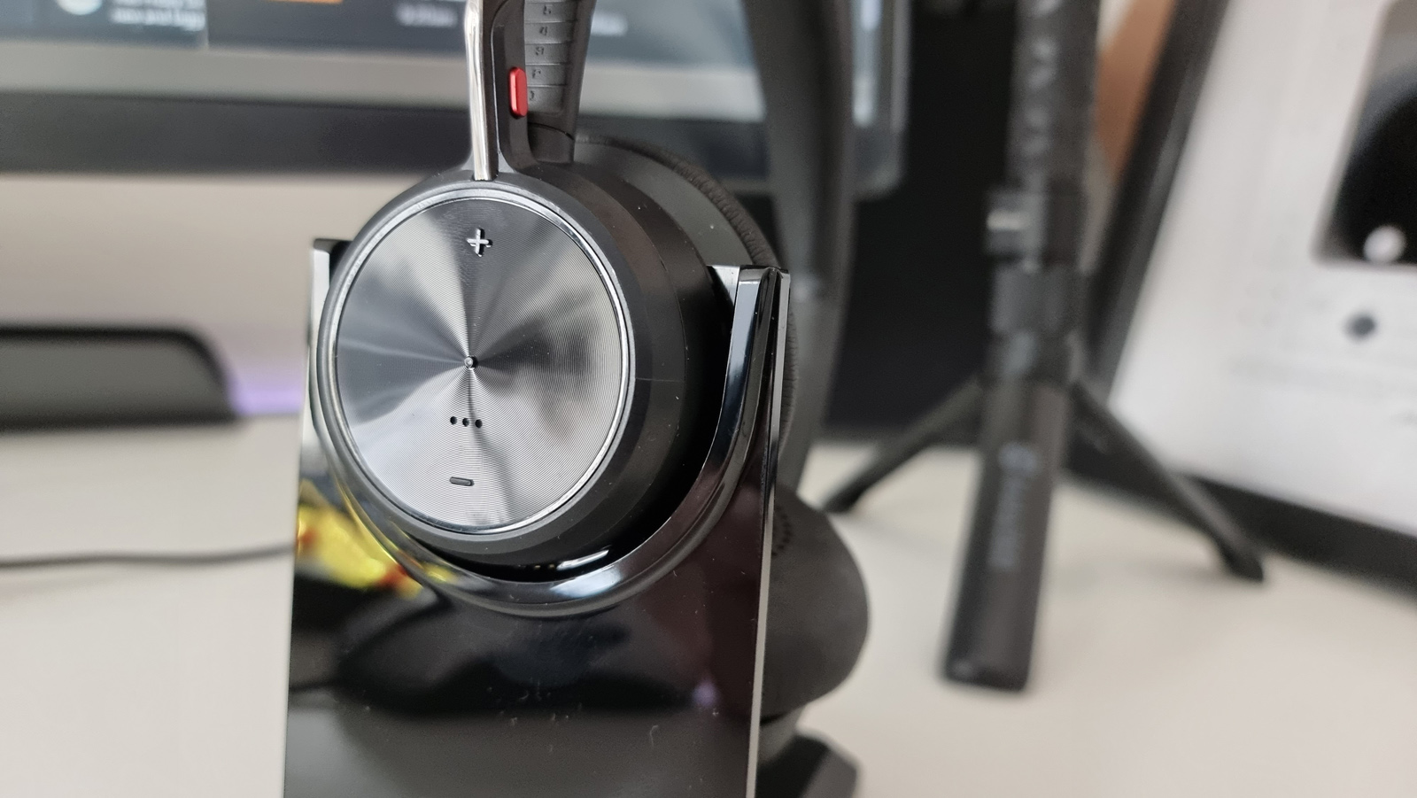 Review: Poly Focus 2 UC headset - techAU