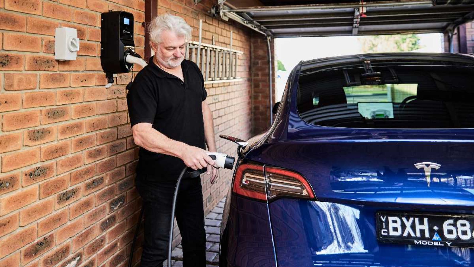 JetCharge has installed almost 10,000 EV chargers in Aussie Homes and ...