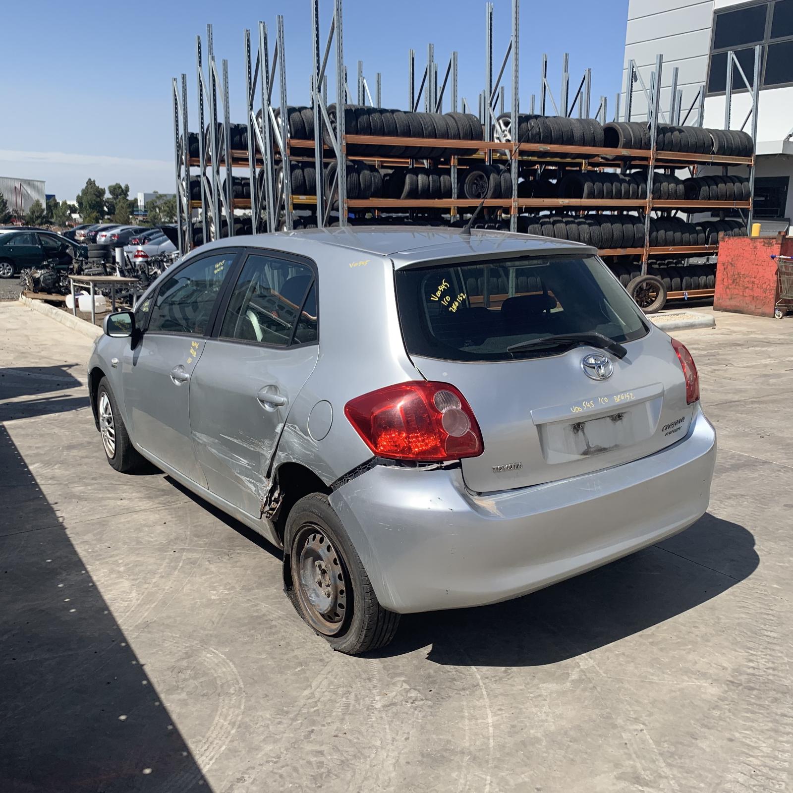 Rear Garnish Corolla Toyota 2007