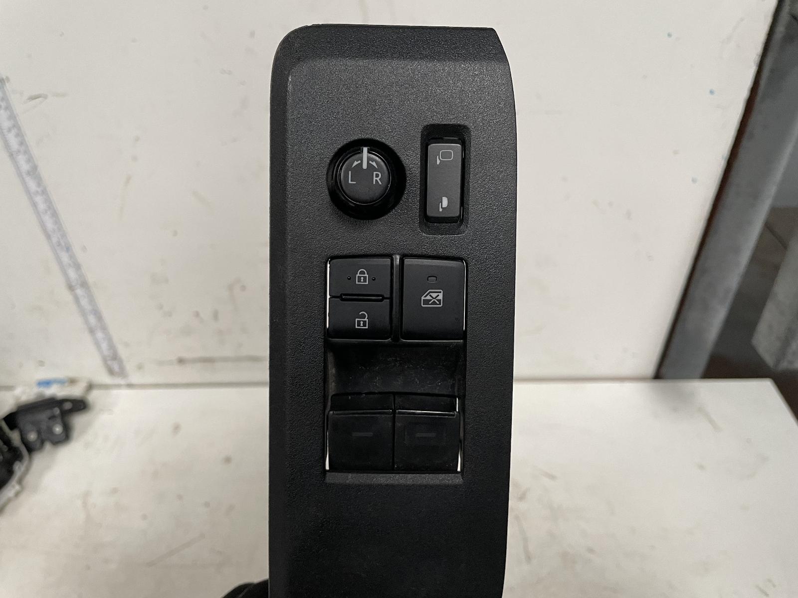 Pwr Dr Wind Switch Hiace Toyota 2021