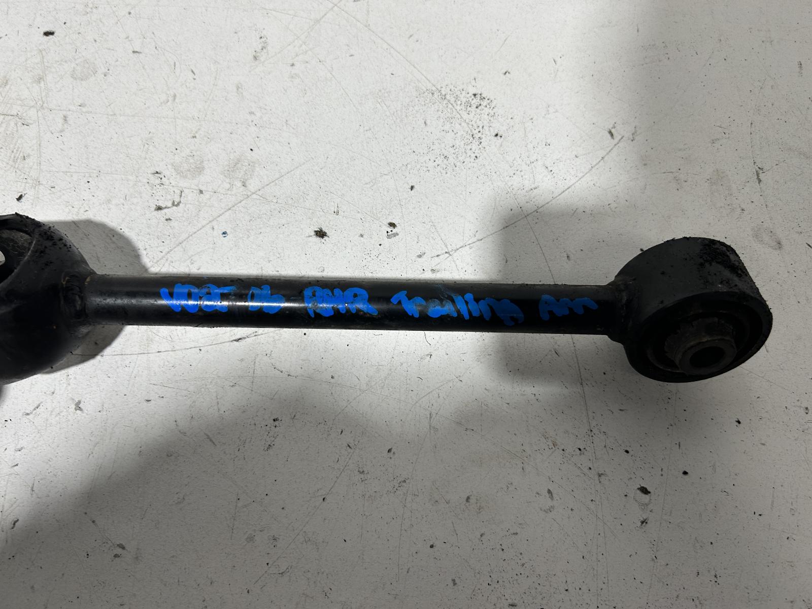Right Rear Trailing Arm Corolla Toyota 2018