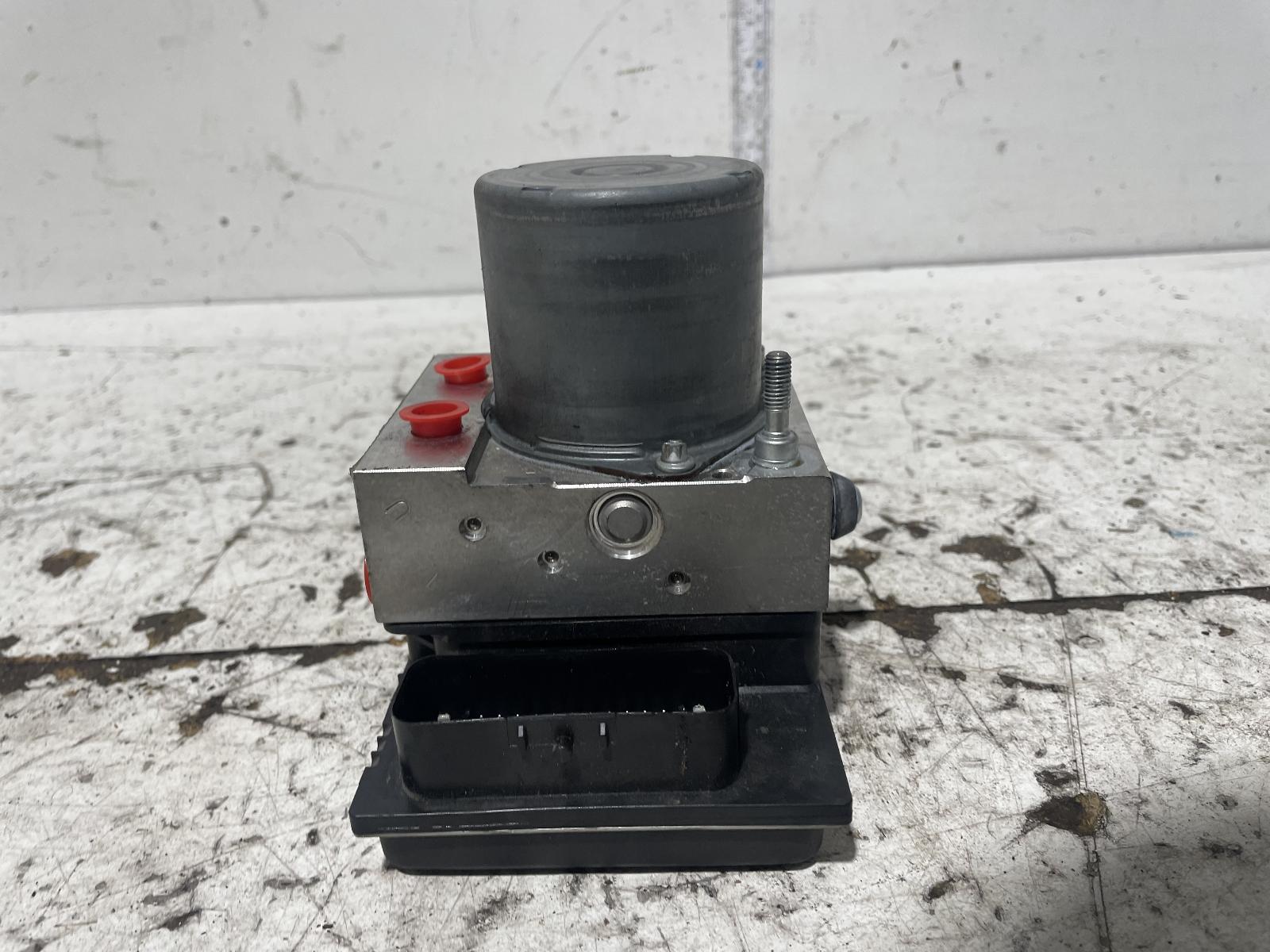 Abs Pump/Modulator Commodore Holden 2011